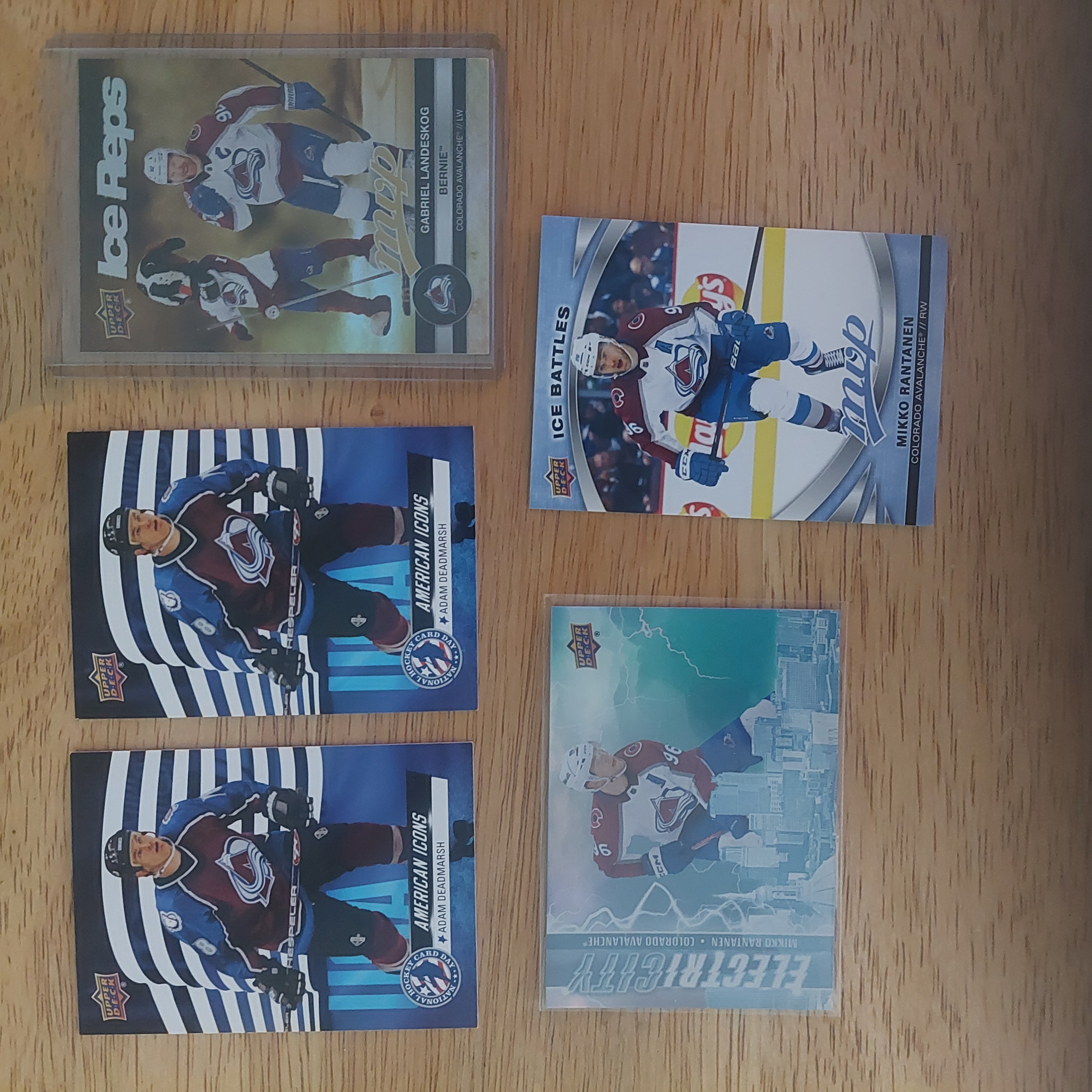 Lot of 21 Colorado Avalanche, Quebec Nordiques cards. Inserts, stickers