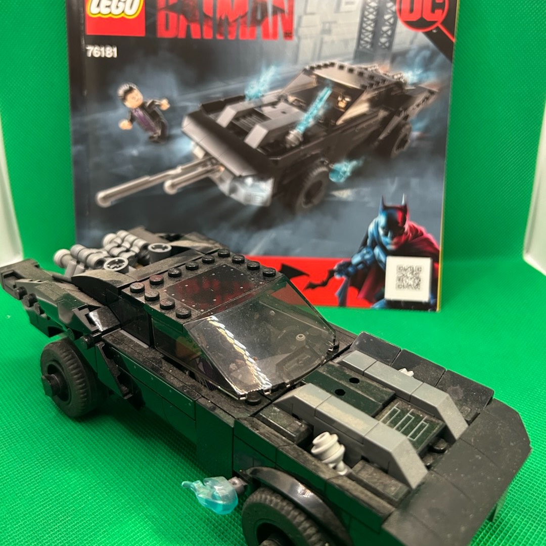 M13-LEGO Batmobile- The Penguin Chase #76181