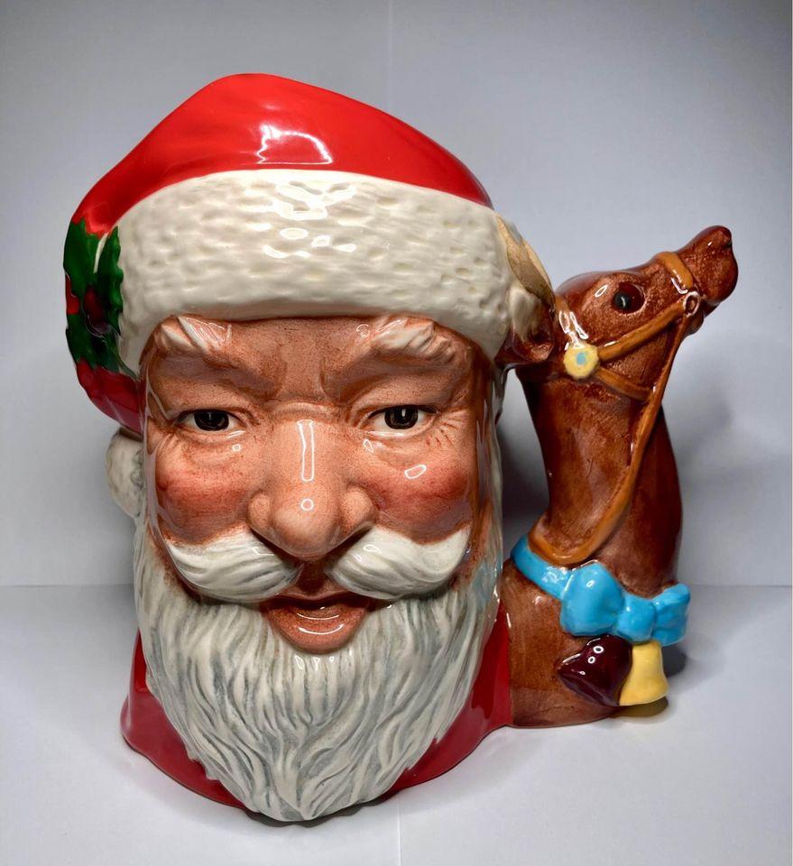 Royal Doulton Santa Claus 6675 1982 Large Toby Mug