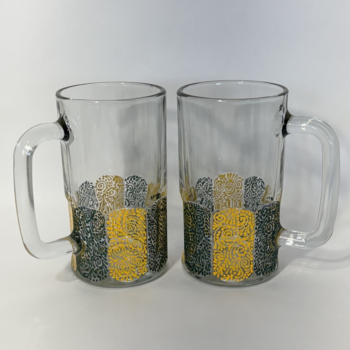 Vintage Anchor Hocking Beer Mugs Heavy Glass 16 oz Decor Green Yellow ...