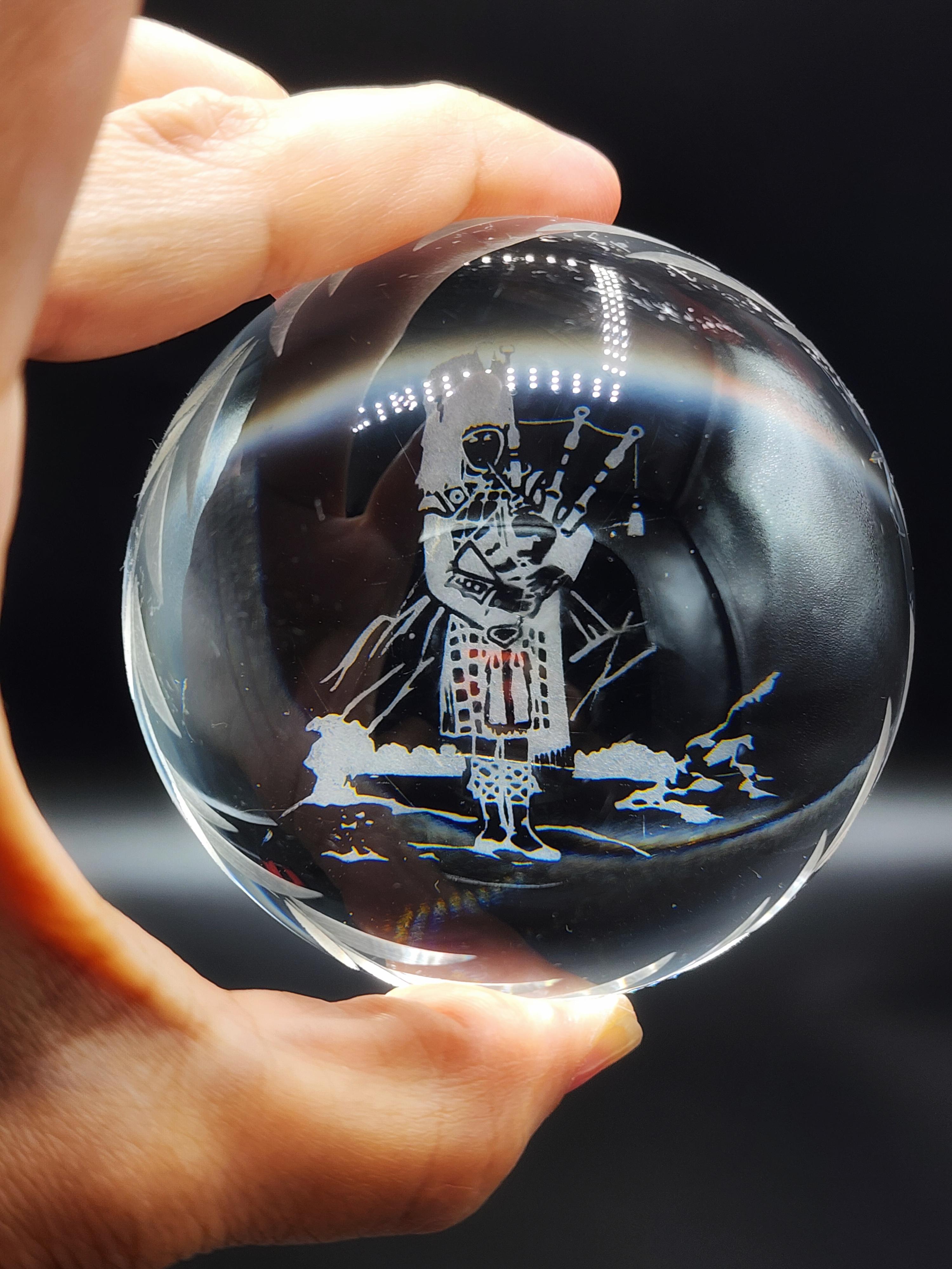 029 Vintage Edinburgh Lead Crystal Bagpiper Paperweight Etched Glass ...