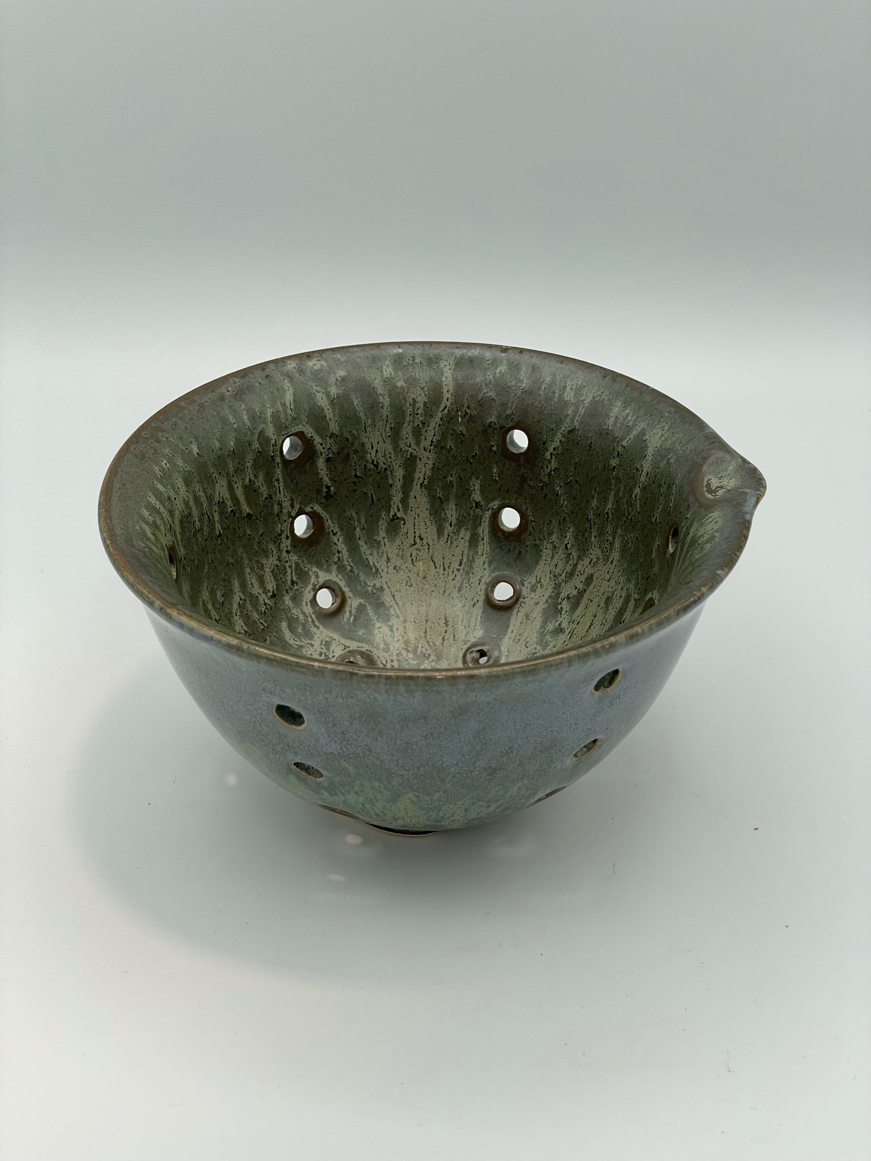 10 Berry Bowl Colander With Lip