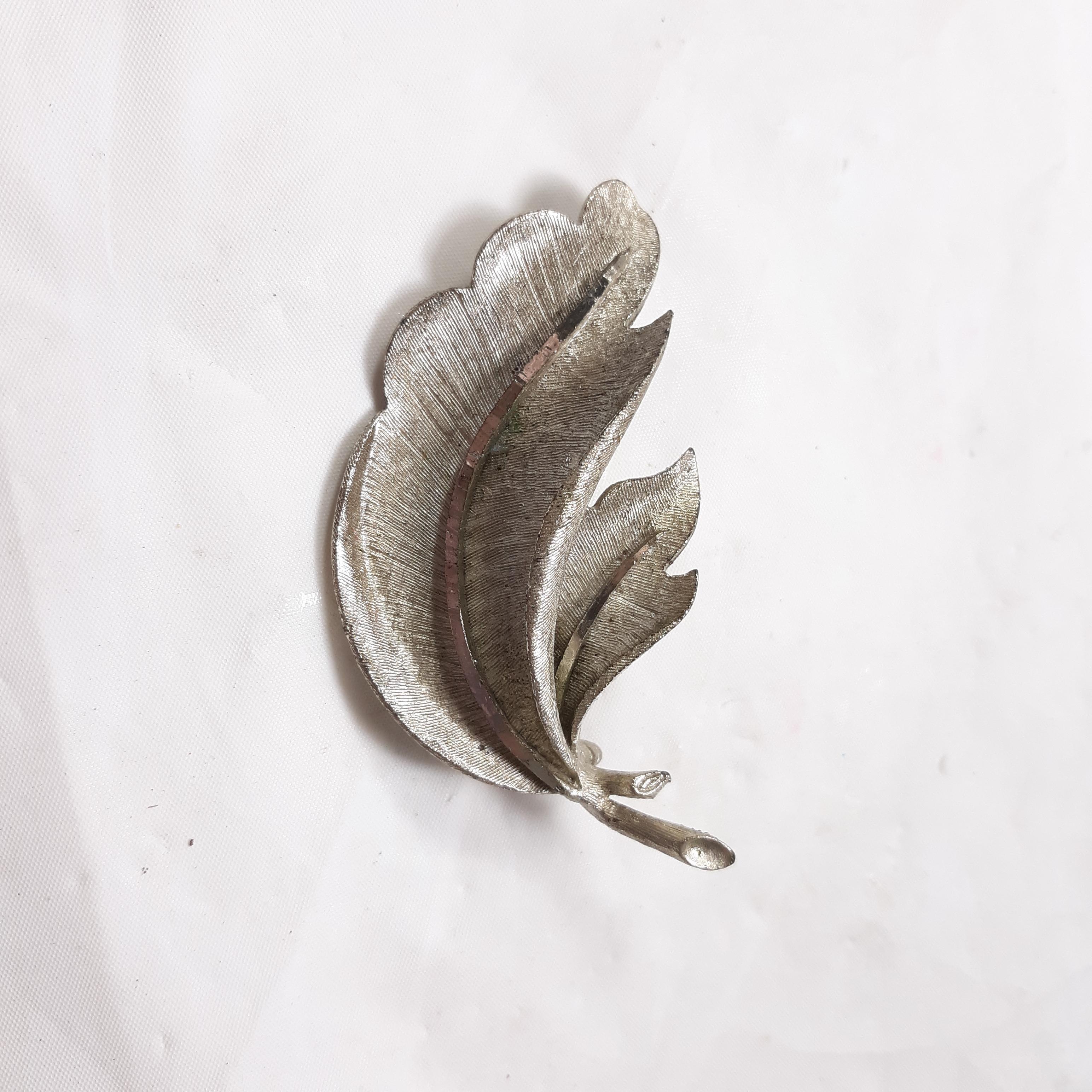 Vintage BSK Signed Silver Tone Leaf Brooch Pin Vintage