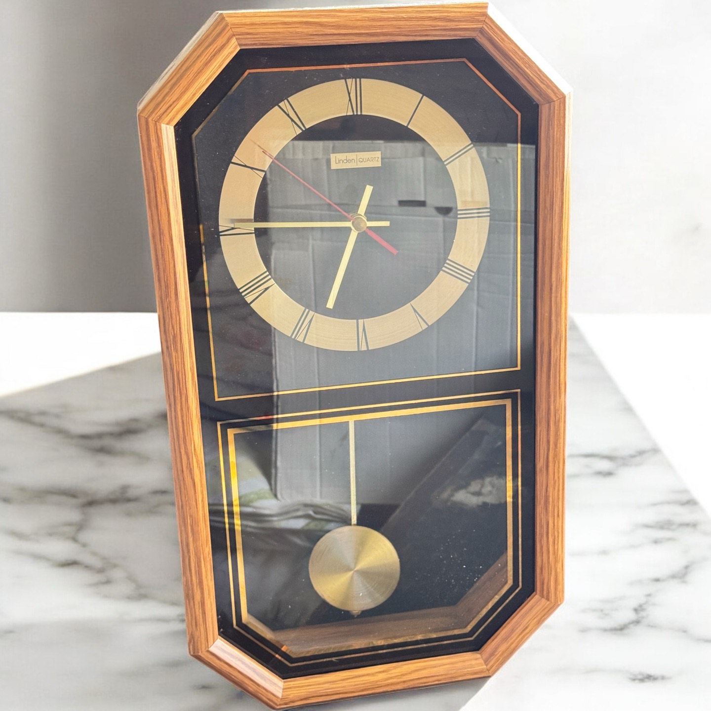 Vintage LINDEN VENTURA model number 9238 - Wood Frame - Quartz Movement ...