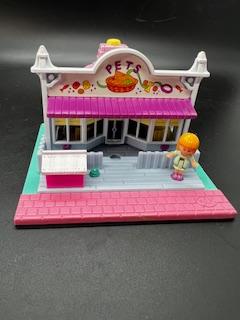 Polly Pocket Pet Store, Incomplete - store & Midge only