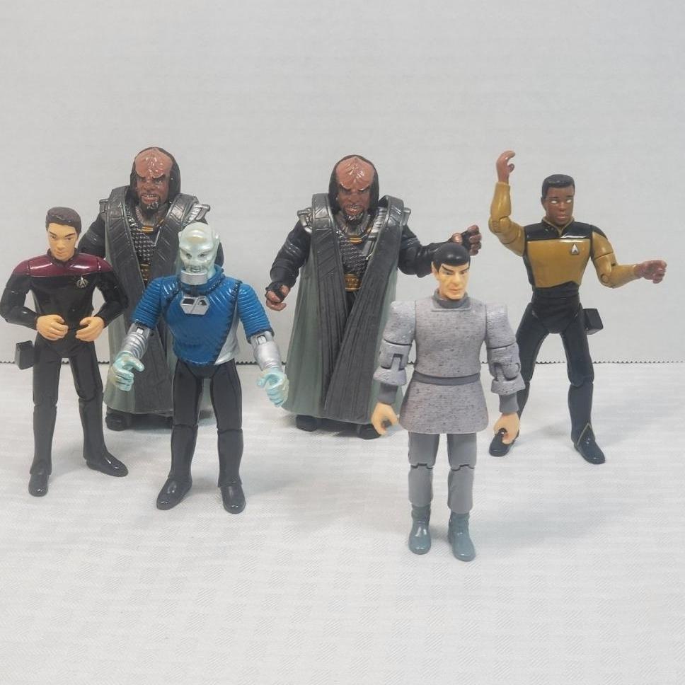 Lot of 6 Star trek The Next Generation Figures Playmates Vintage 1993.
