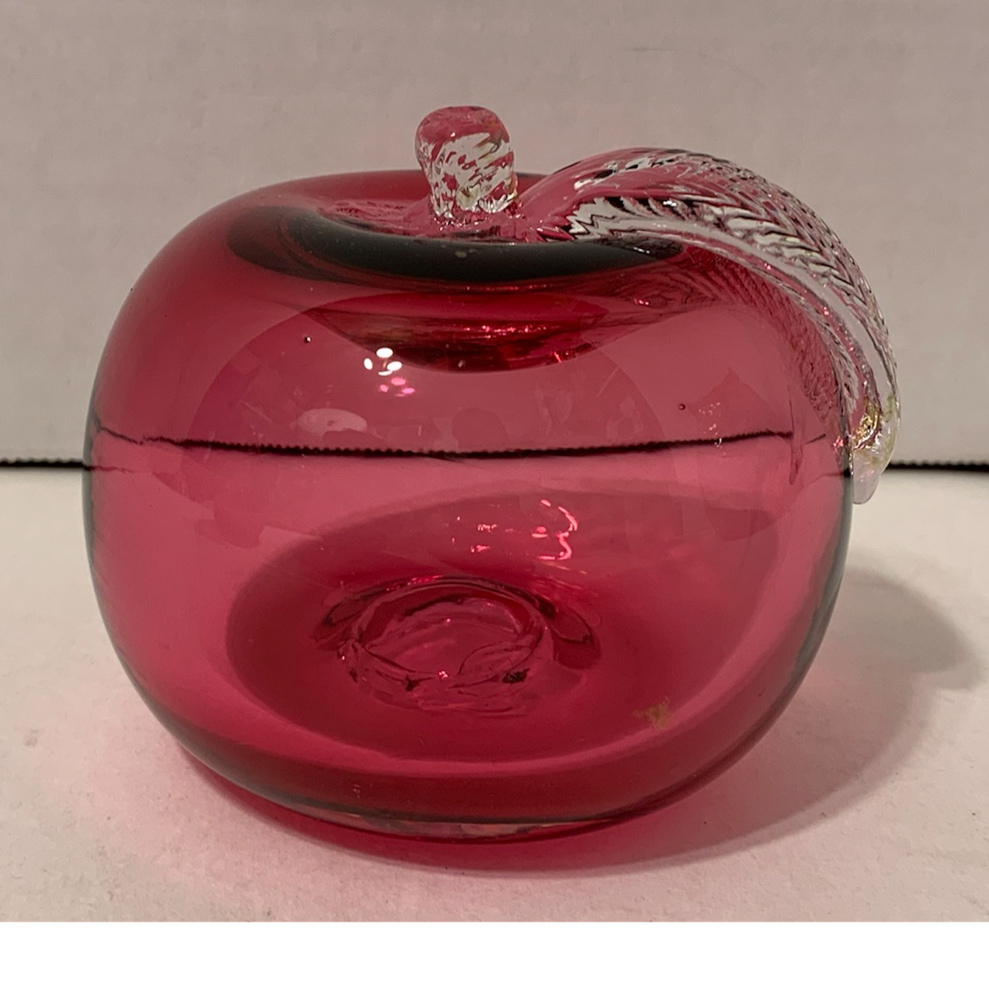 Rossi Cranberry Art Glass Apple Paperweight - 3” x 3.5”