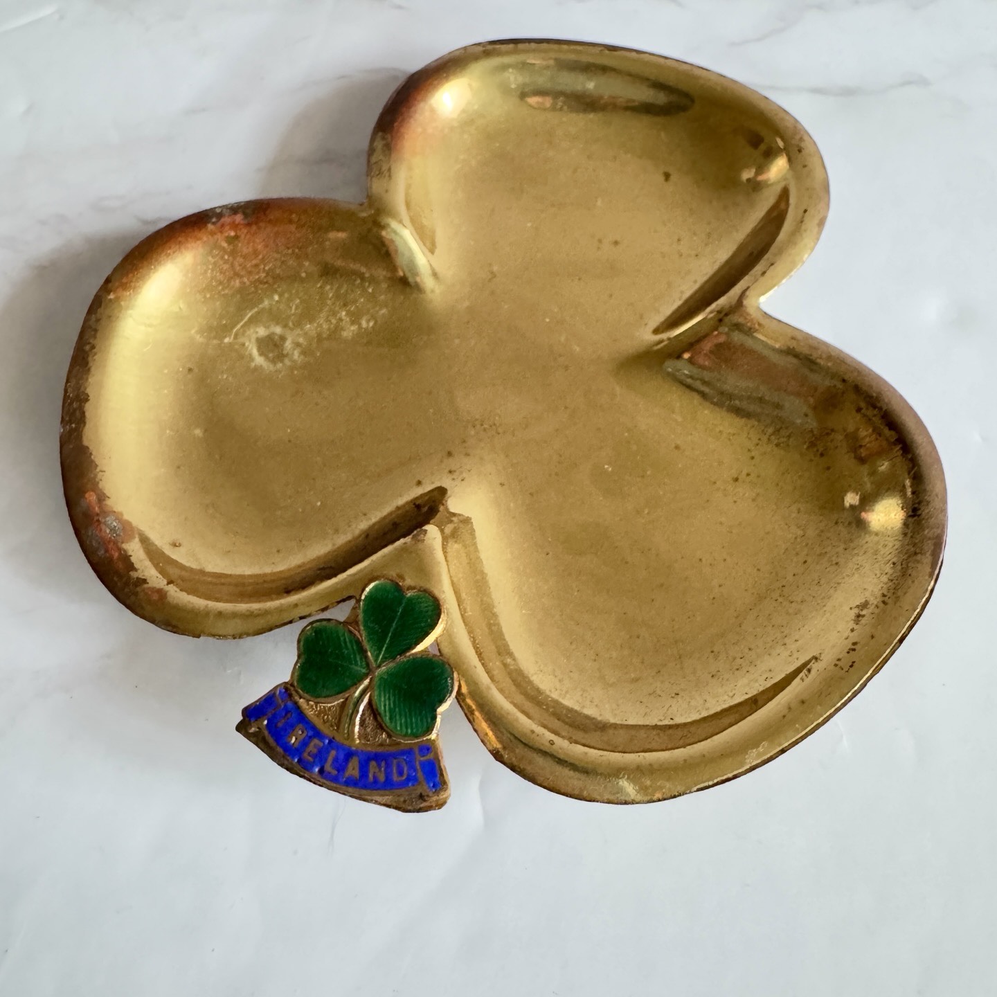 Vintage Ireland Gold Tone Shamrock Souvenir Ashtray Trinket Dish