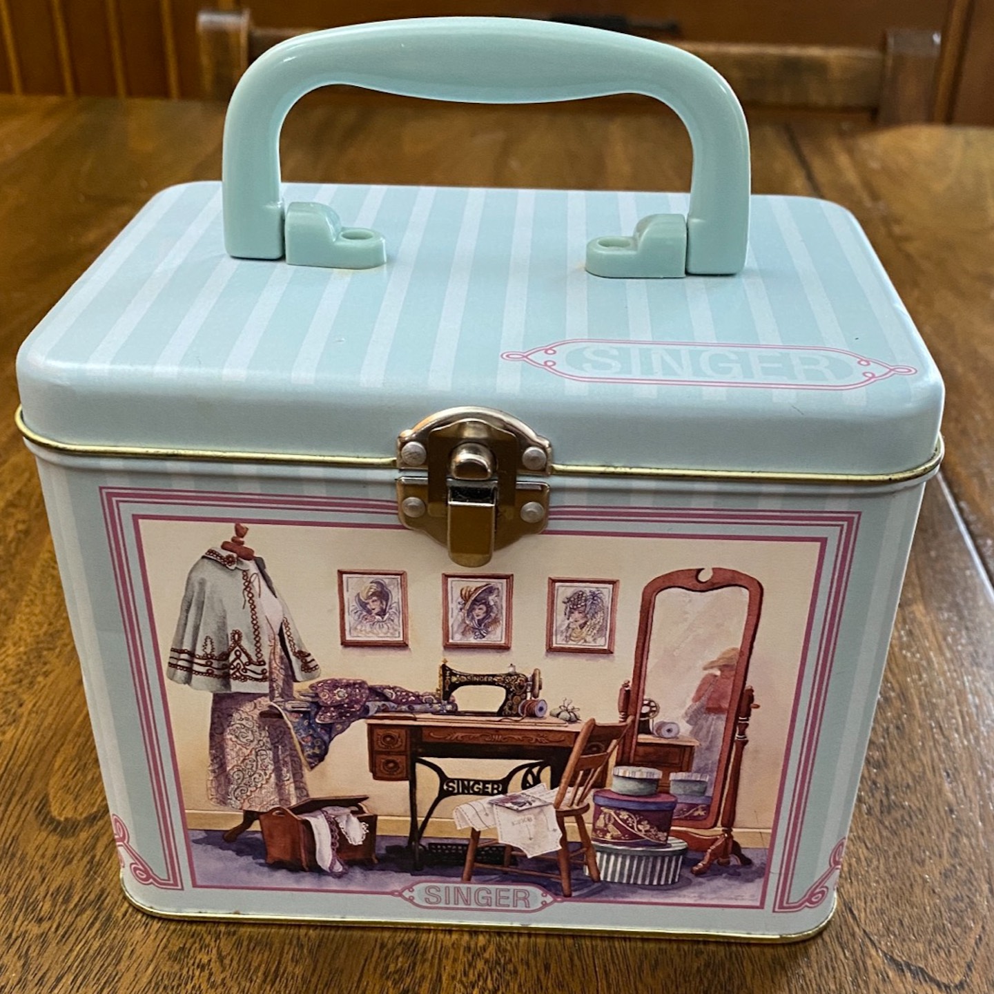 Singer Sewing Box Tin With Handle