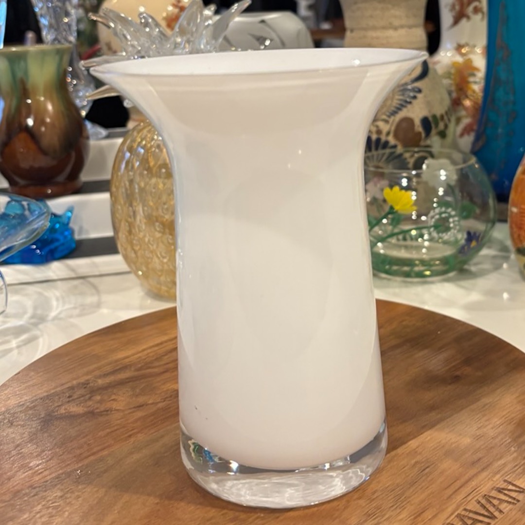 Rosendahl Filigran vase by Lin Utzon, Danish, White Glass, Hand blown ...