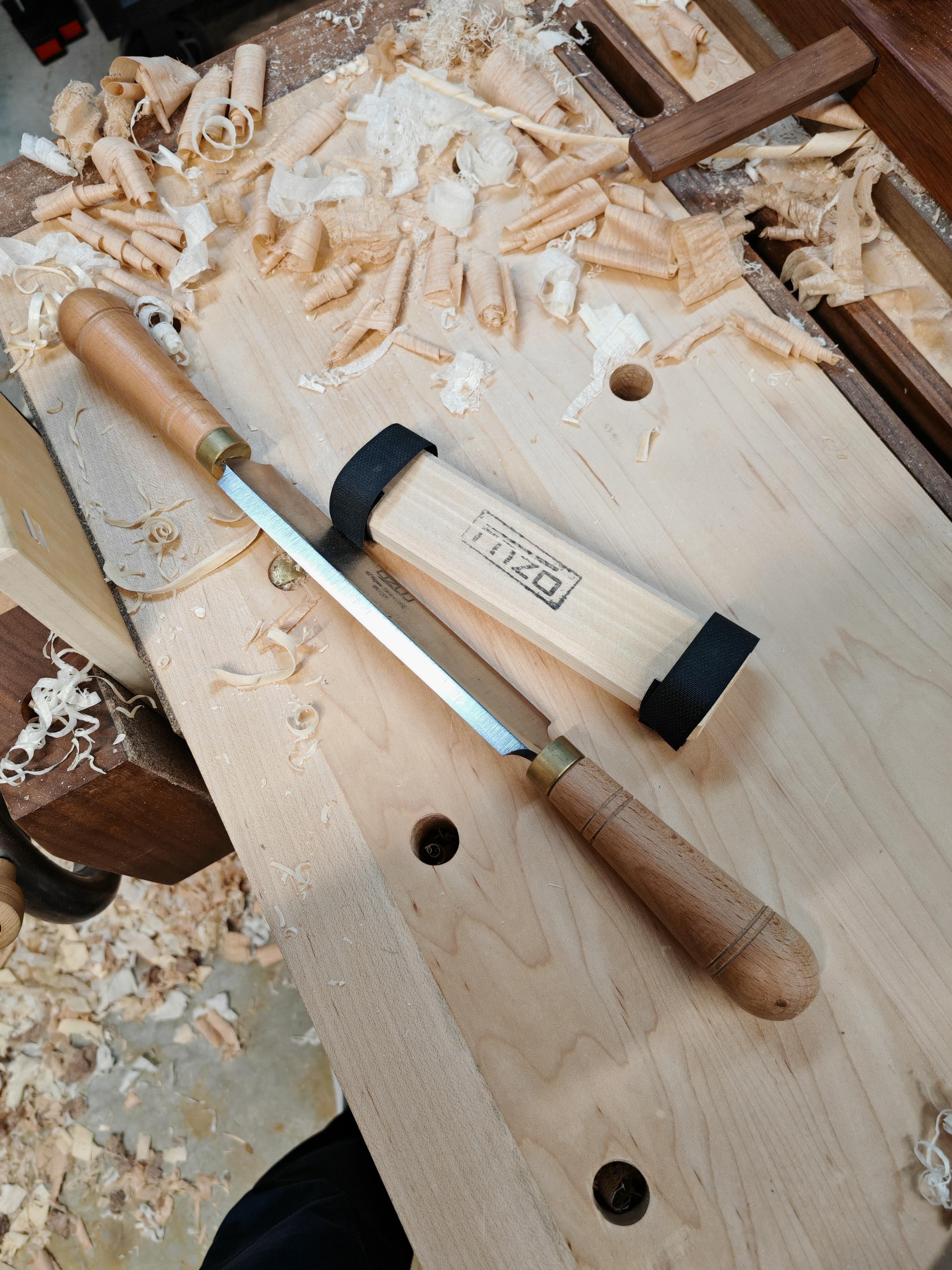 Draw/Push Knife