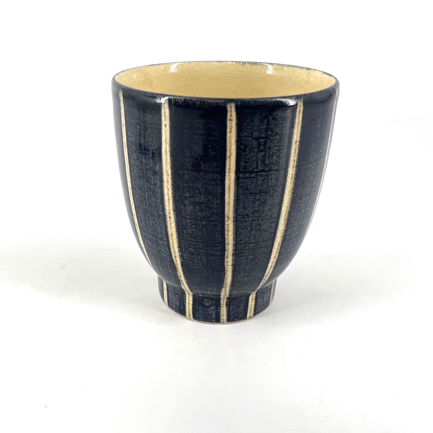 Handleless Blue Striped Tea Cup