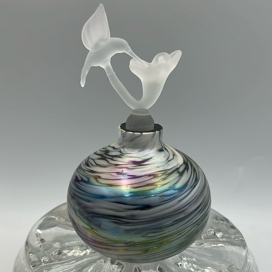 08 Vtg Iridescent Oil Slick Hummingbird Art Glass Perfume Bottle 5.5”