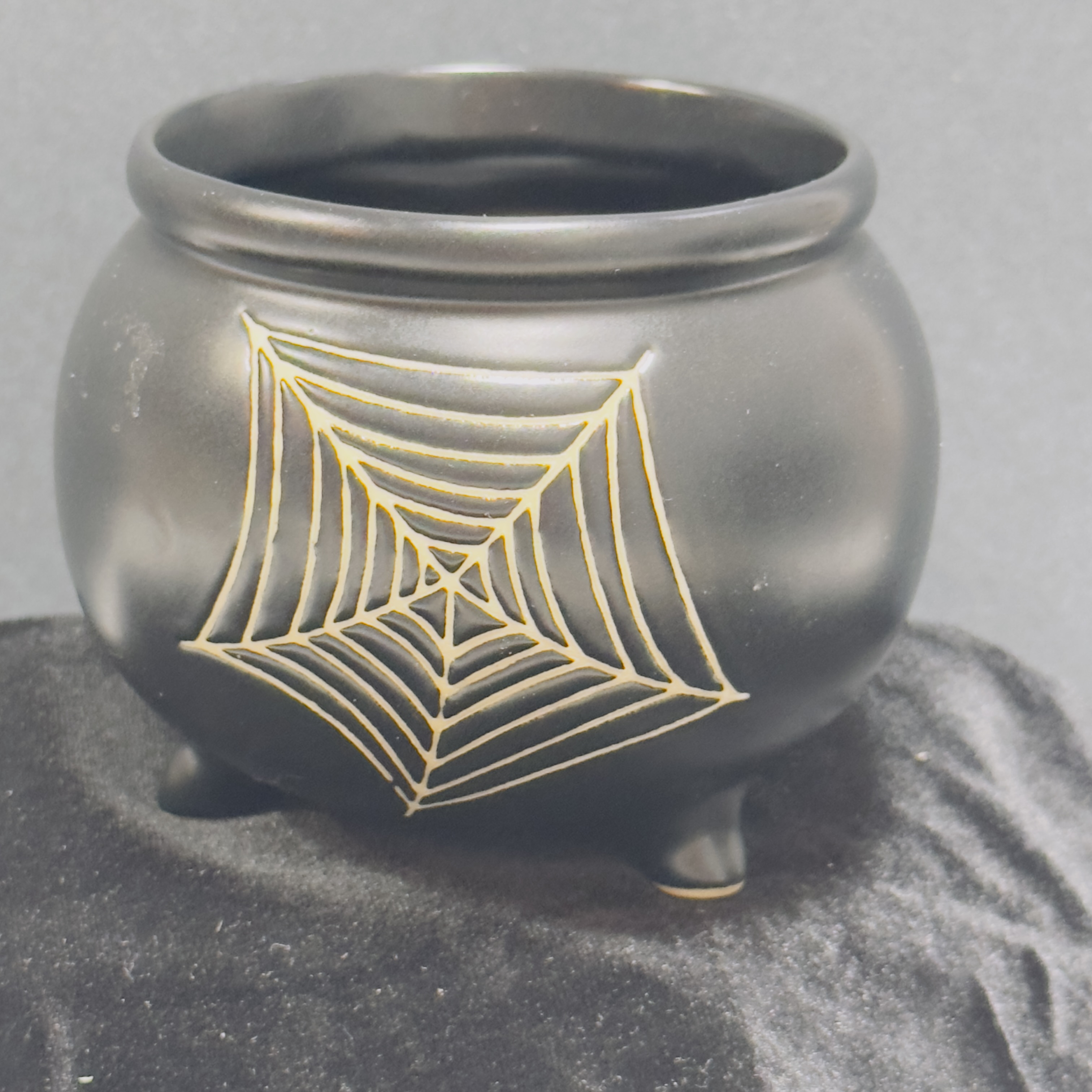 #1309 Black Ceramic Cauldron Spider Web Coffee Cup