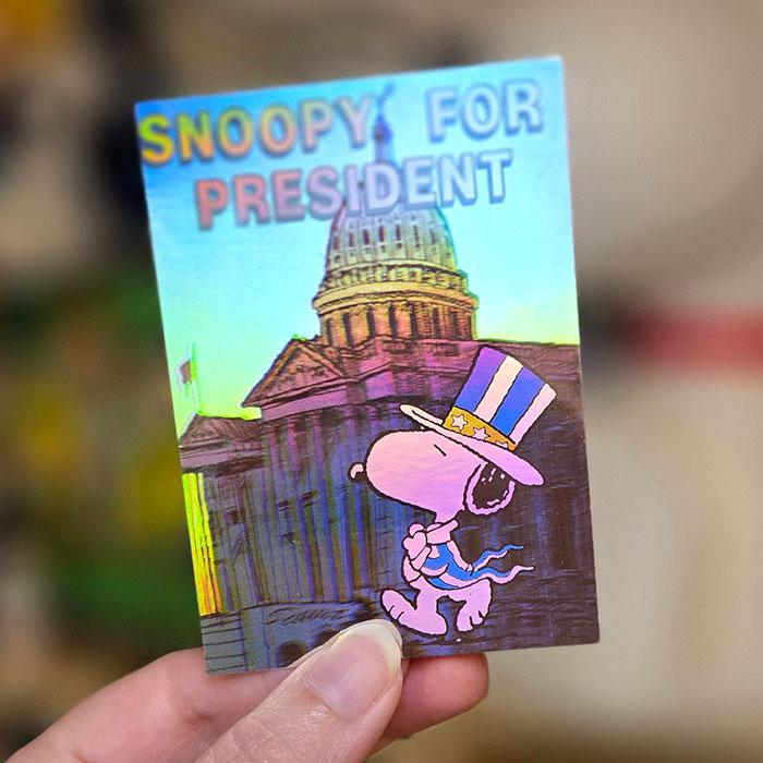 Snoopy for President Holographic Trading Card - Peanuts