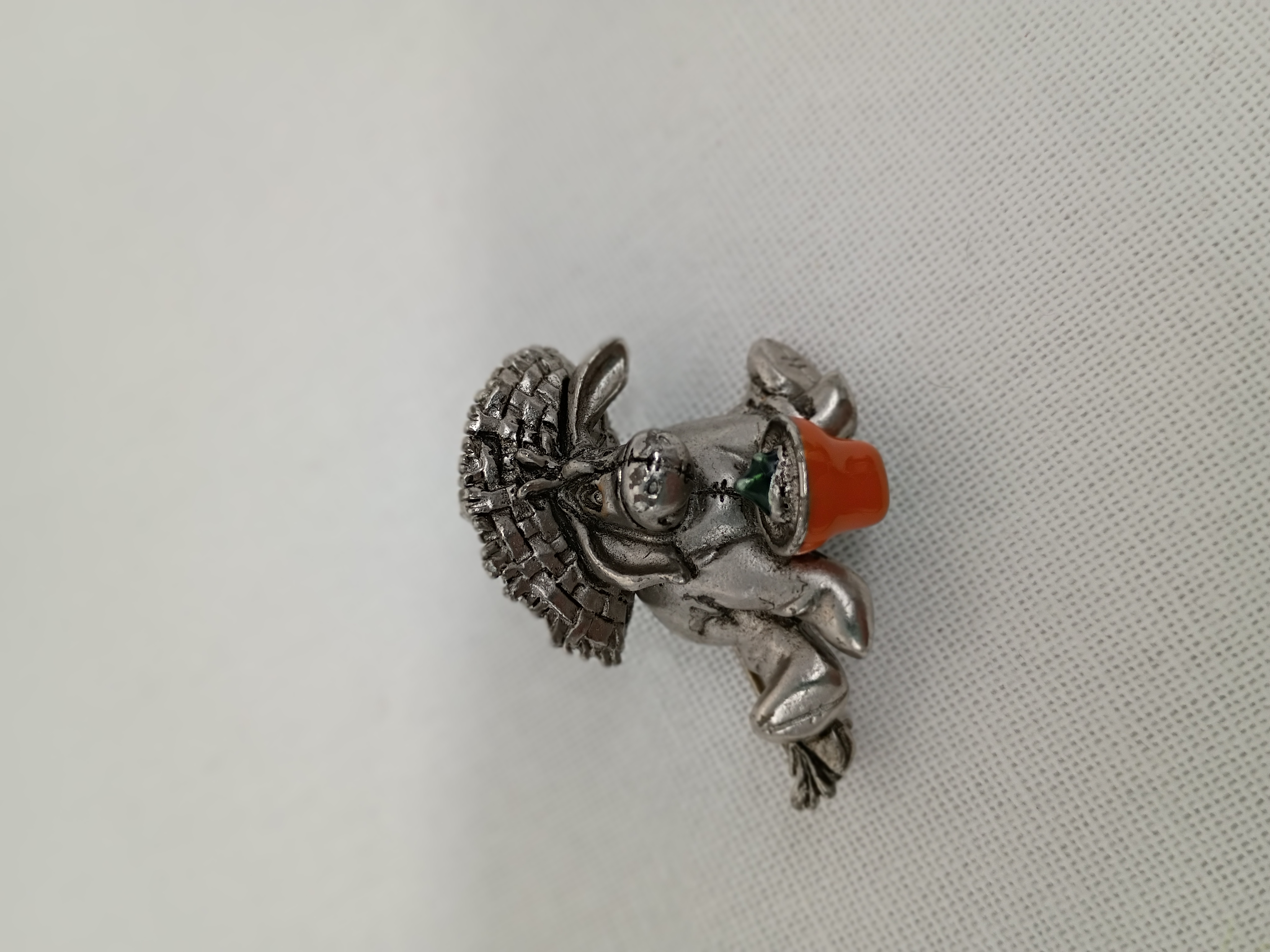 100-Acre Collection - Eeyore with Gardening Hat & Pot Disney Pewter Pin ...