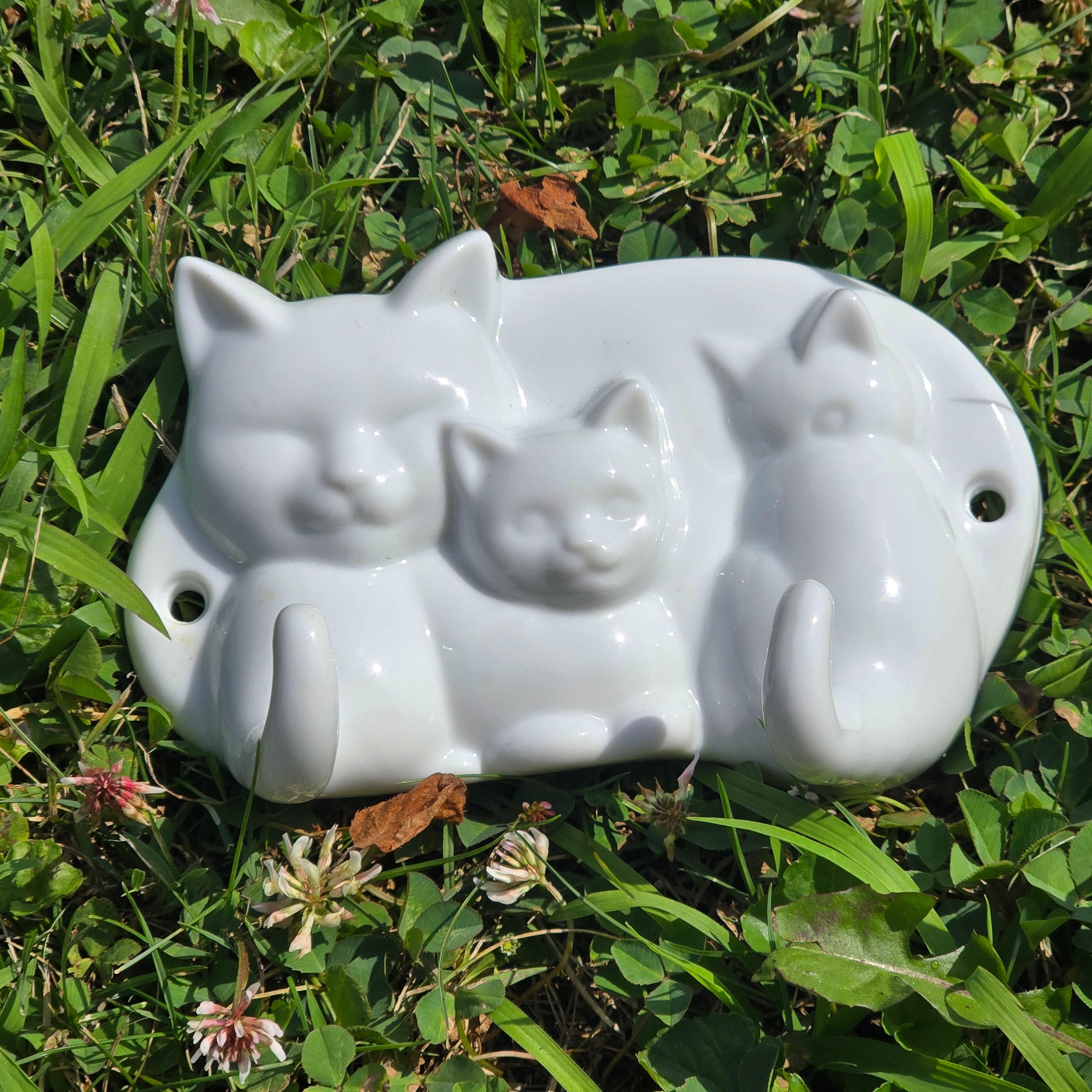 Avon Kitty Cats Key Hook Hanger White Porcelain Milk Glass Home Wall ...
