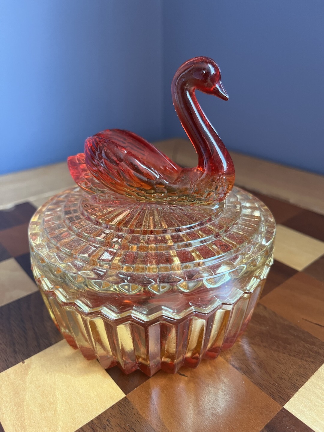 Jeanette Glass Swan Powder Dish