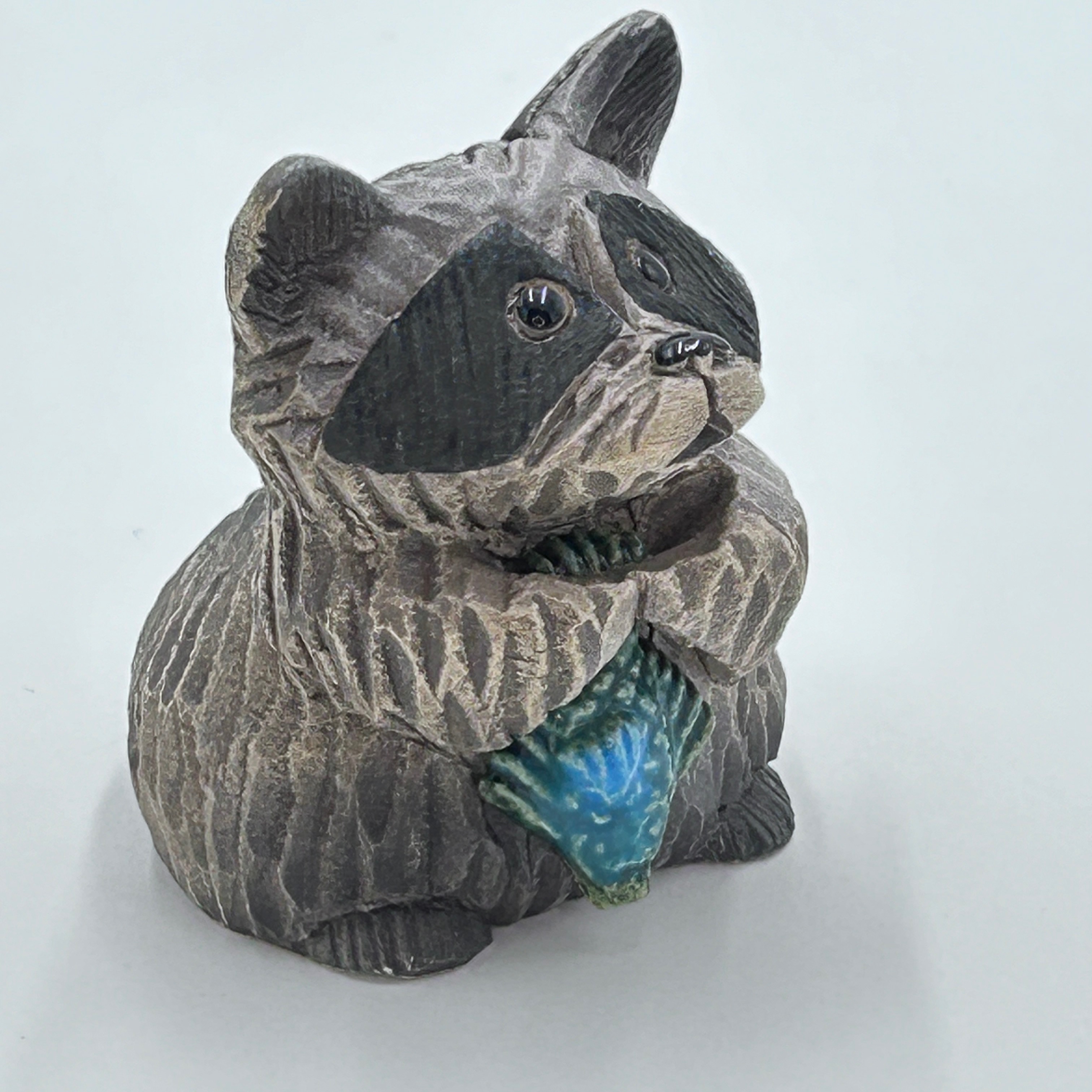 Vintage Artesania Rinconada Raccoon w/Fish Figurine - Makers Mark