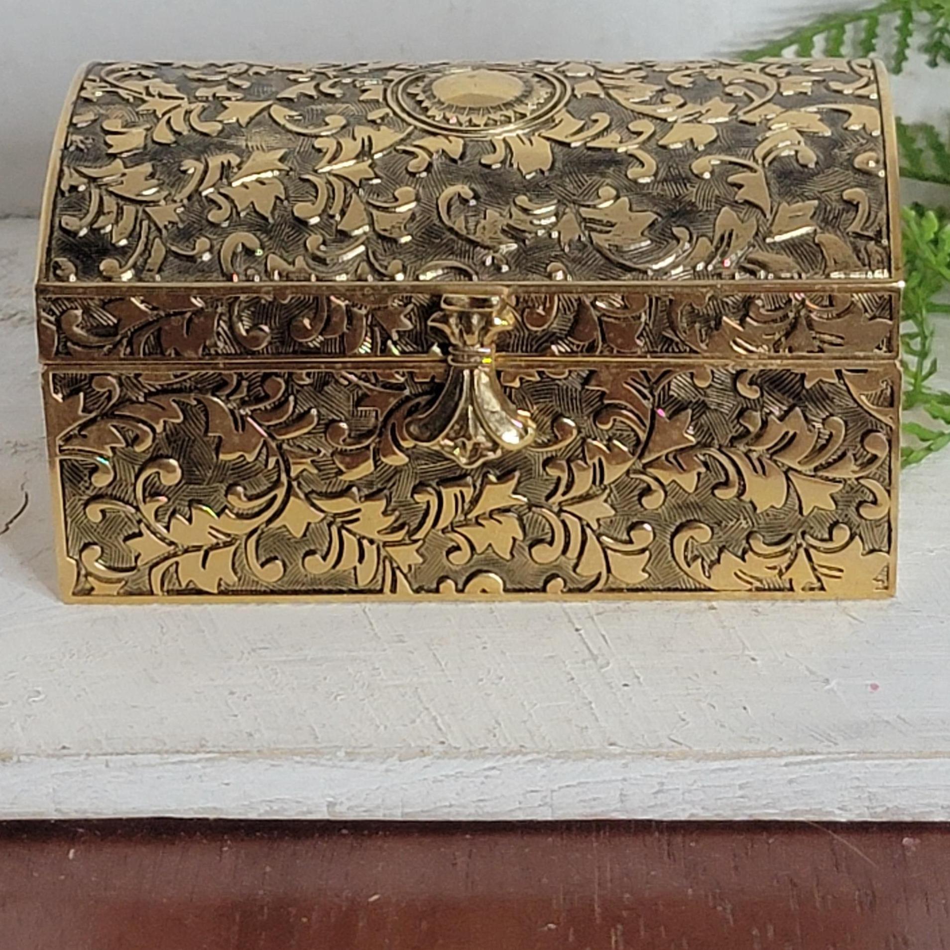 Beautiful Trinket Box. Heavy And Lined With Velvet Type Fabric