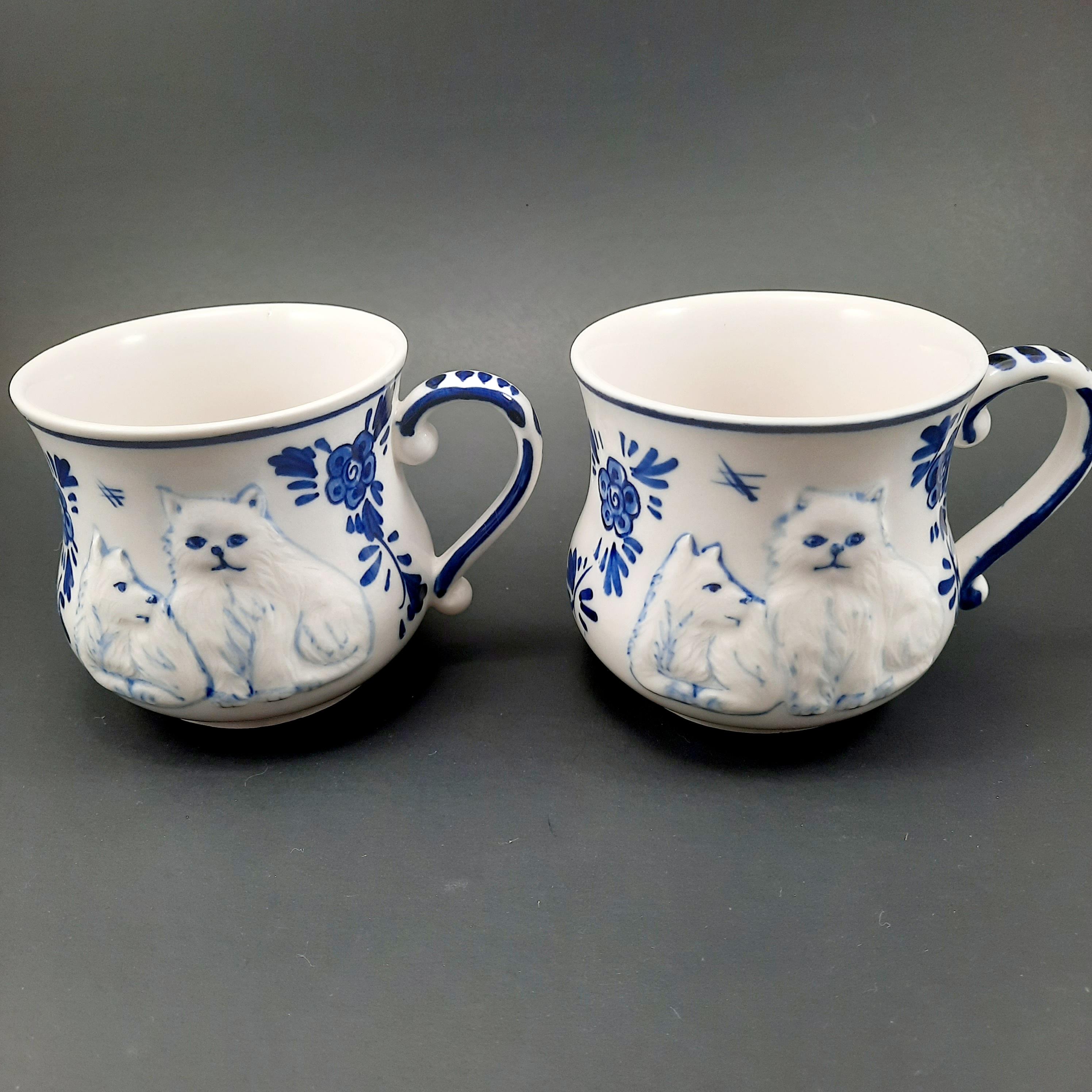 Vintage Handpainted Delft Blue Cat Dog Blue & White Mugs Cups Set Of 2