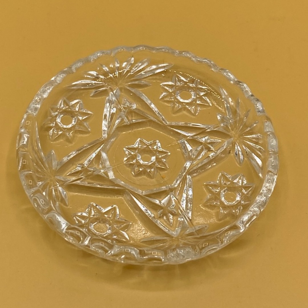 Anchor Hocking EAPC Clear Glass Coaster Star Pattern With Scalloped Edge