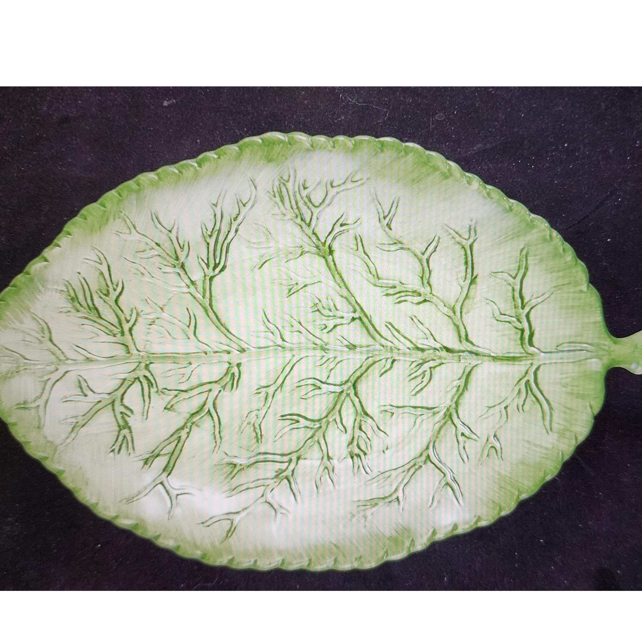 Bombay Company Leaf Plate Green Ceramic Tray Underplate 1995 12.75"