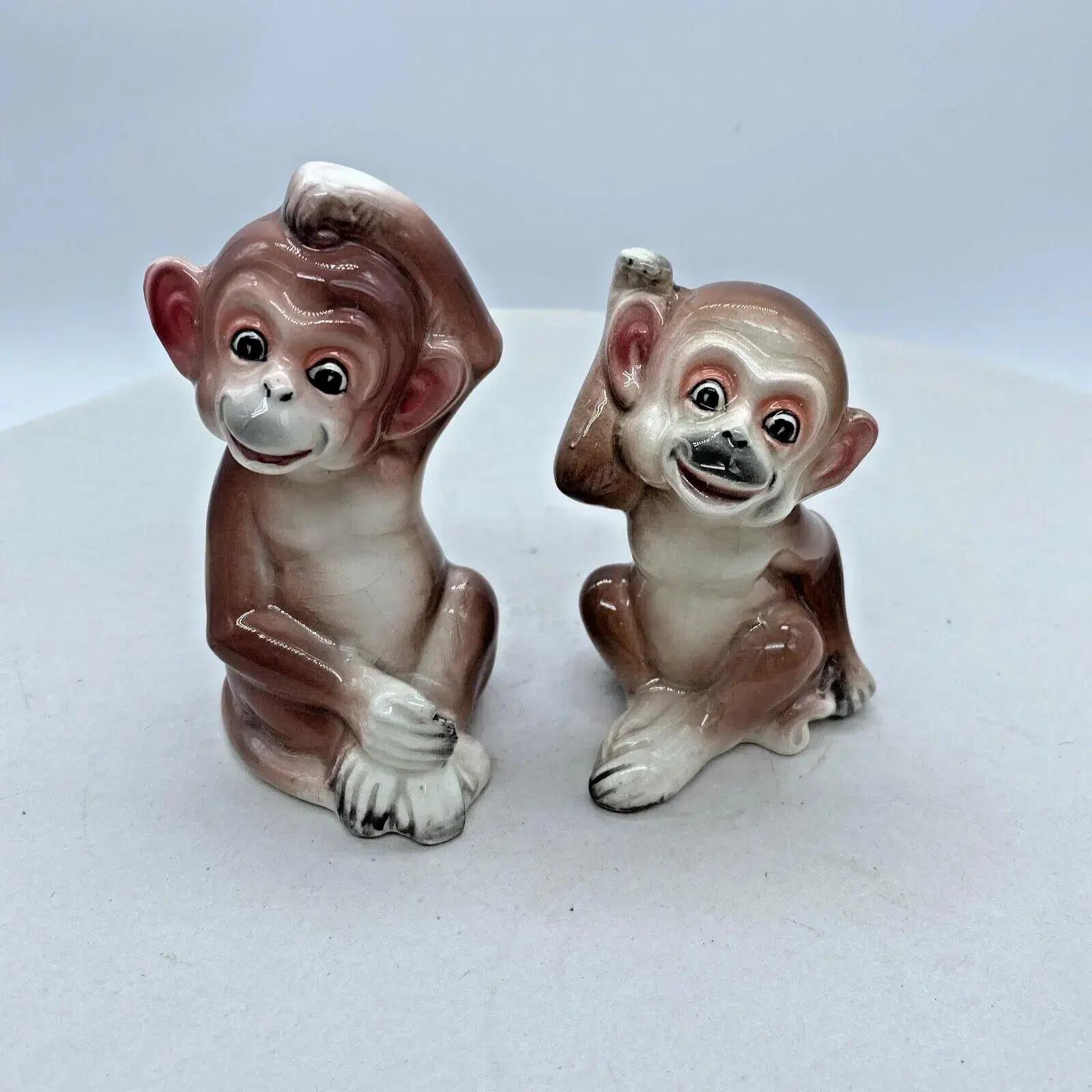 Pair Vintage Japan Salt Pepper Monkeys Ceramic Chimpanzee Shakers