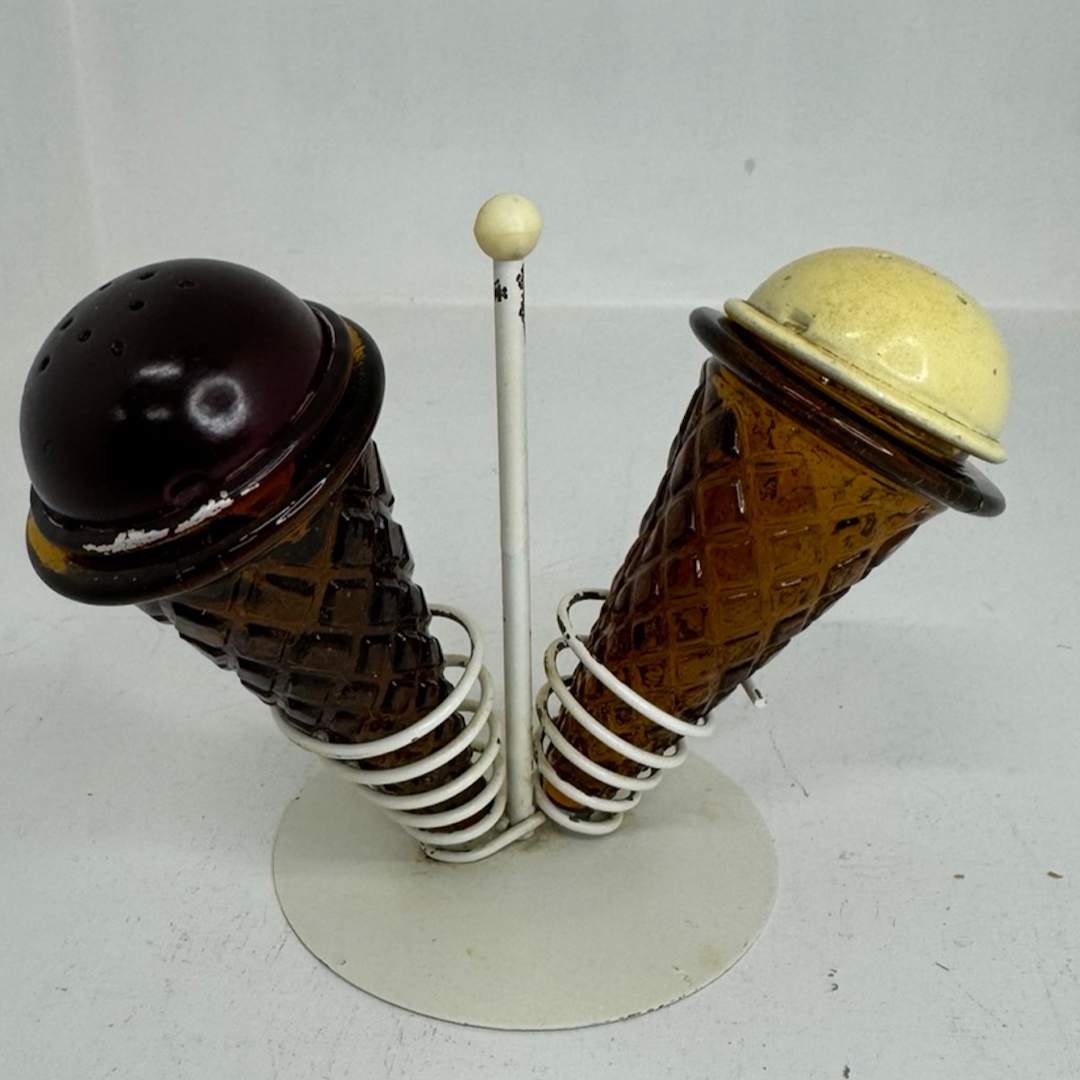 #12 Ice Cream Cone Salt And Pepper Shakers Kitch
