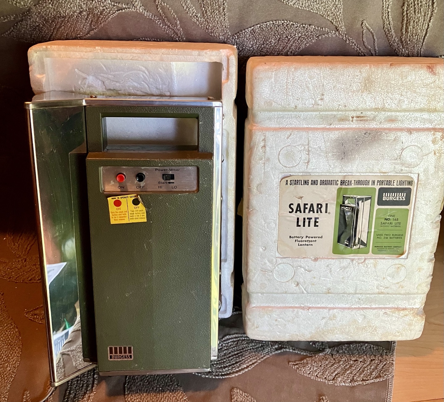 Burgess Safari Lite AC Battery Florescent Lantern Camping # 165 ...