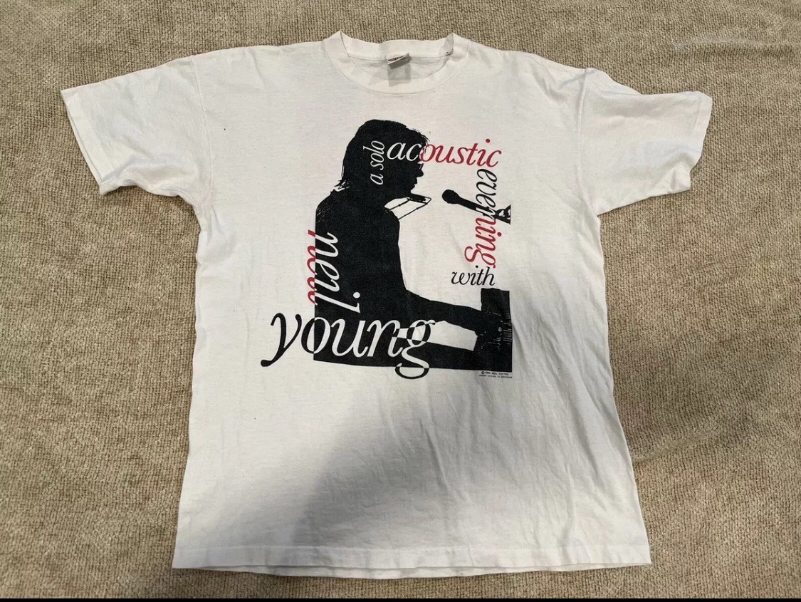 Vintage 80s Retro Neil Young Solo Tour Concert Merch Mens T-Shirt 1989 ...