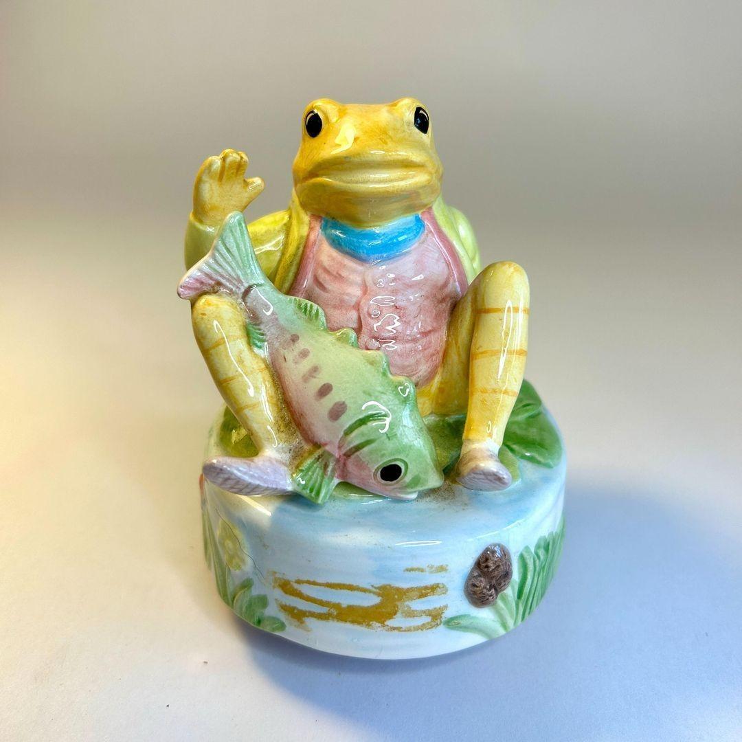 019. Vintage Schmid Rotating Figure Music box, Mr. Jeremy Fisher ...