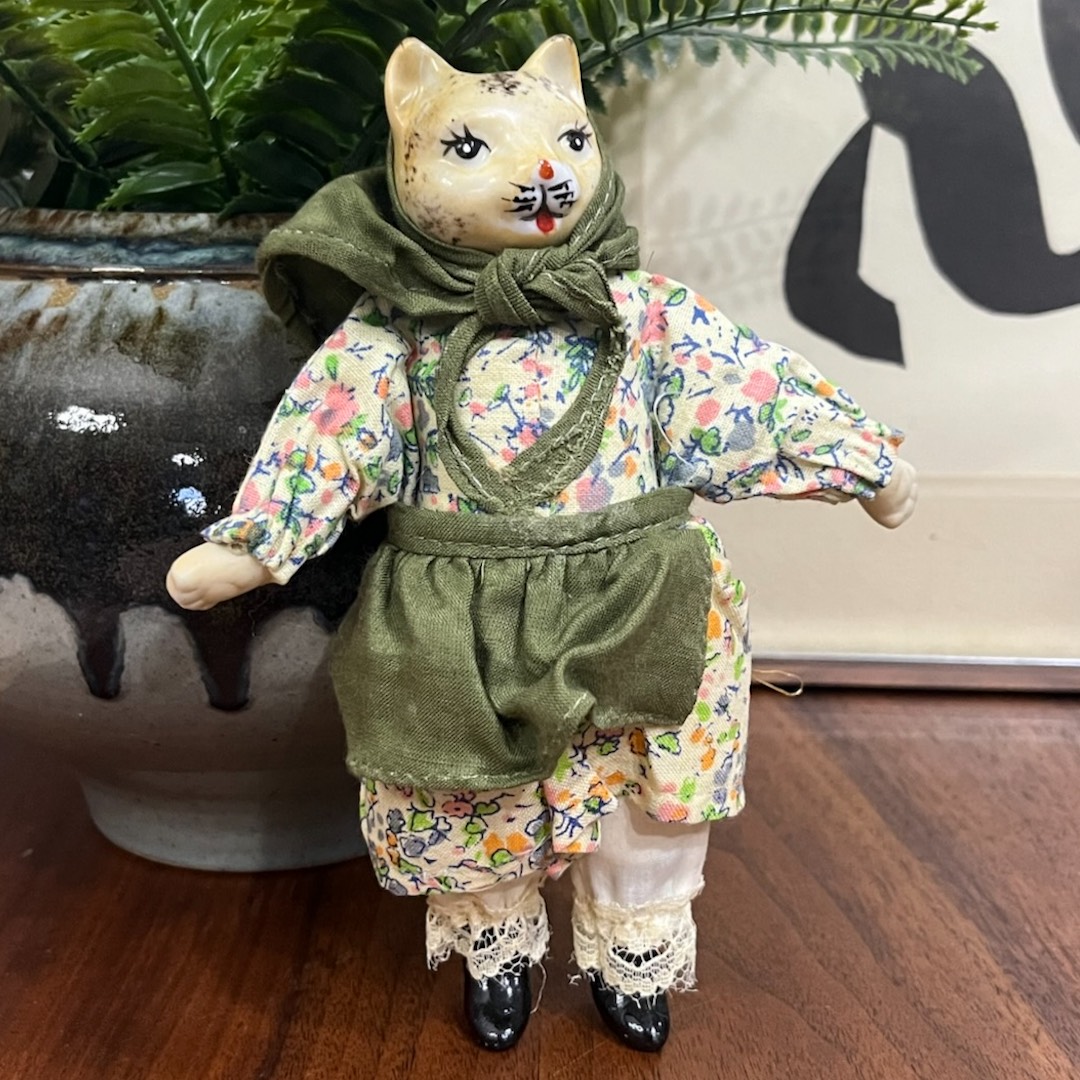 Vintage Porcelain Anthropomorphic Cream Cat Floral Outfit Doll Hanging ...