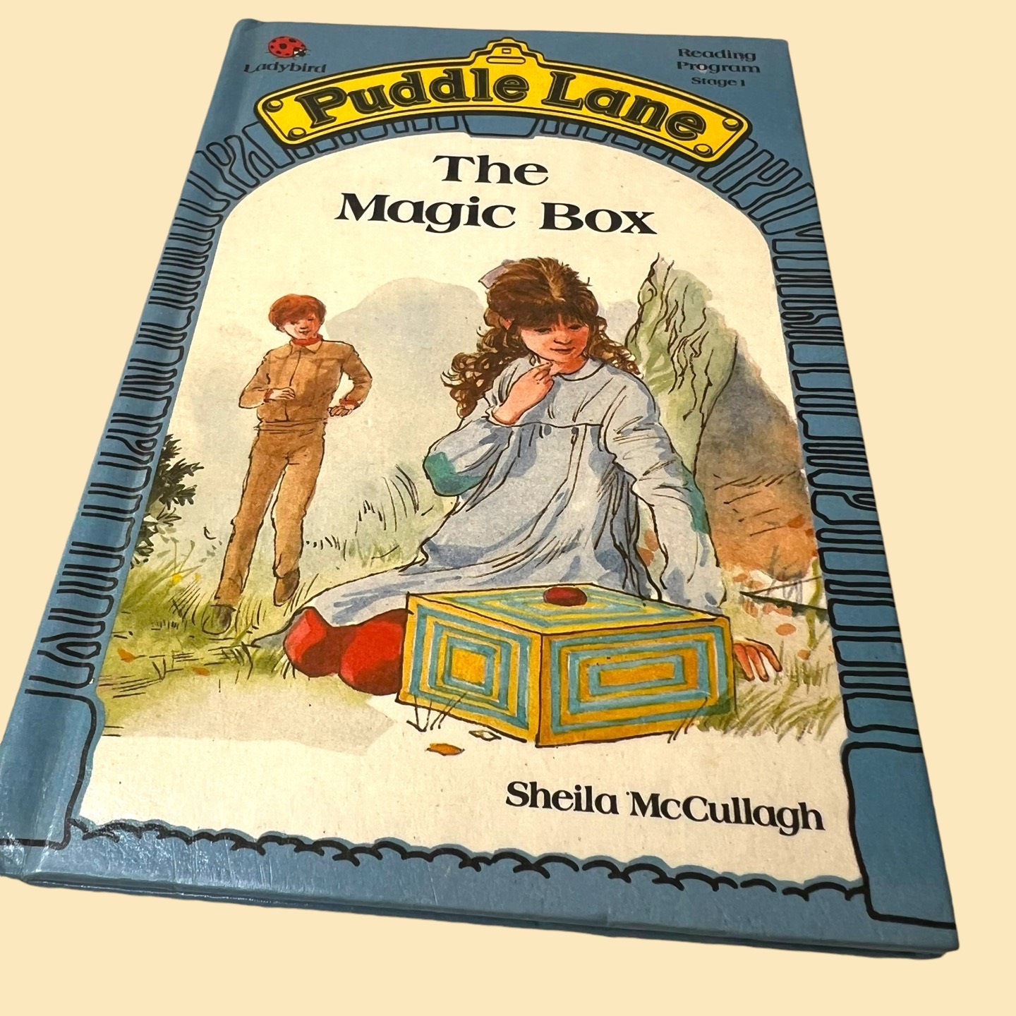 033 Puddle Lane "The Magic Box" 1975