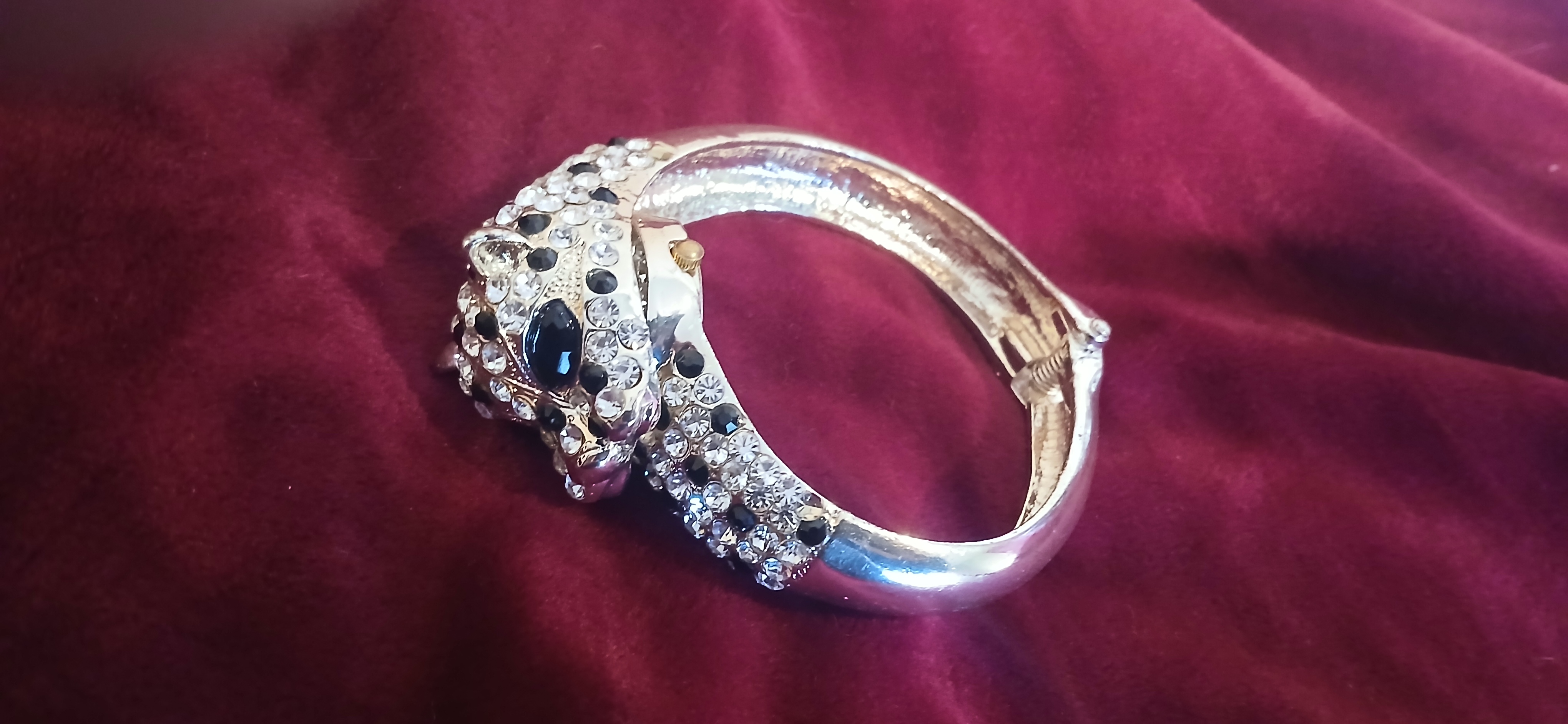Figaro Couture Cat Watch/Bracelet