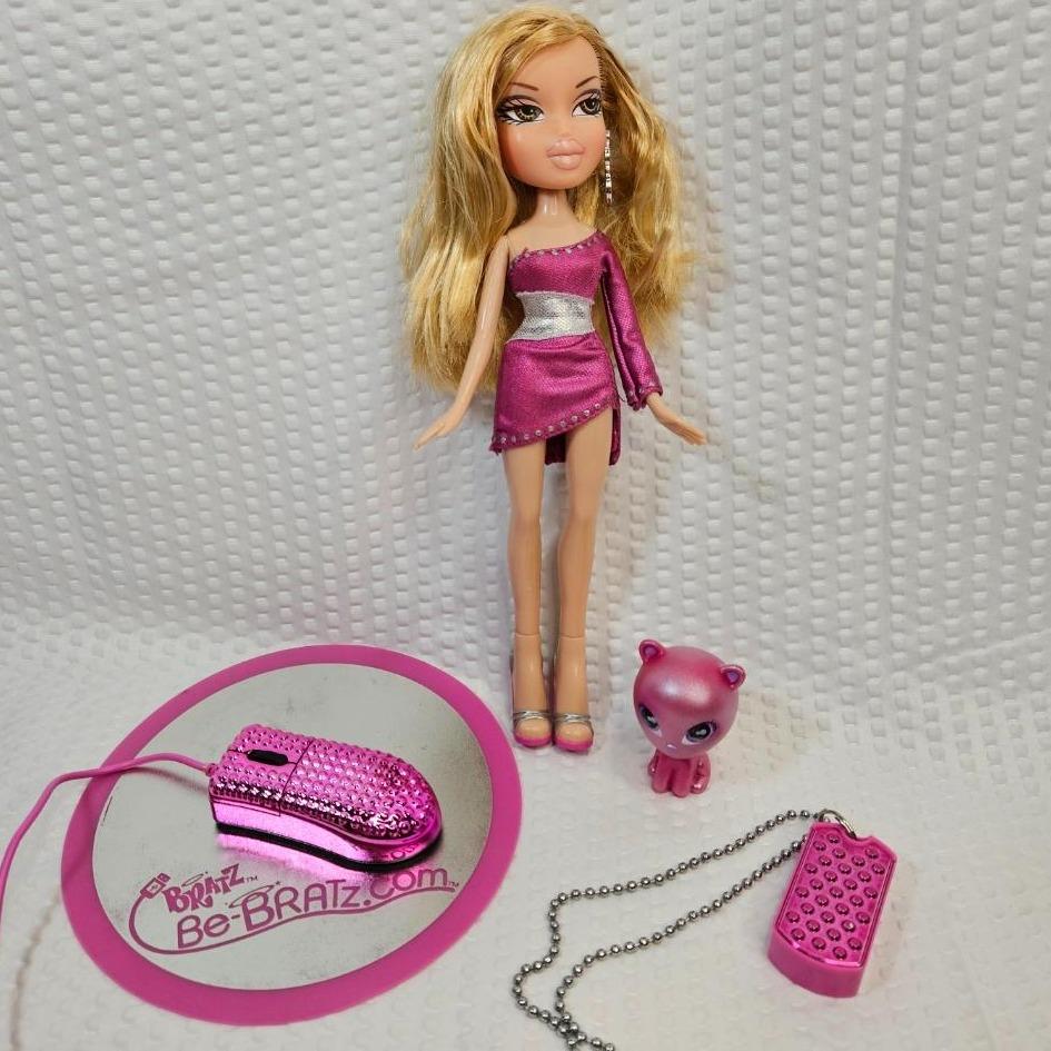 Bratz Be Bratz Chloe Doll Cat Computer Accessories 2001