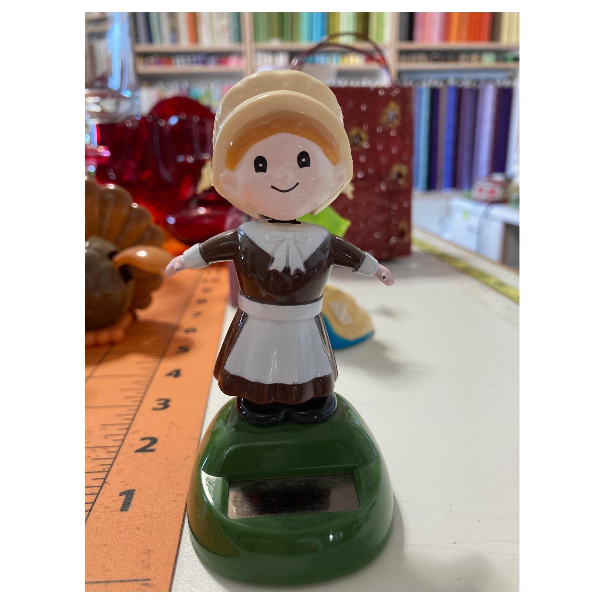 Pilgrim Mover/Dancer Thanksgiving toy