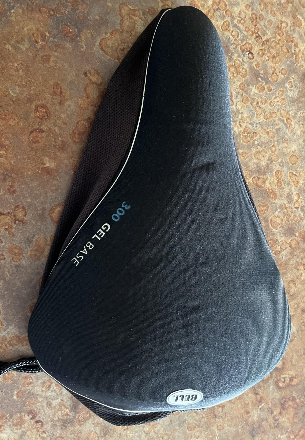 Bell Coosh 300 Gel Base Bicycle/Bike Seat Pad with Drawstring Pre-Owned