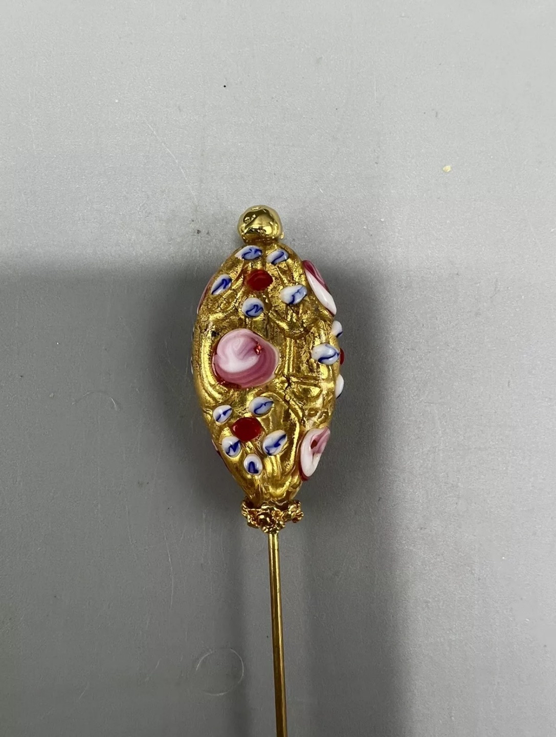 Vintage Handblown Venetian Glass Hat Stick Pin Gold Raised Floral Flowers