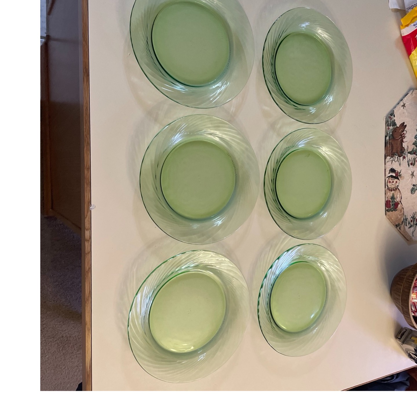 6 Vintage PYREX Festiva Spring Green 7 ½” SALAD PLATE Set