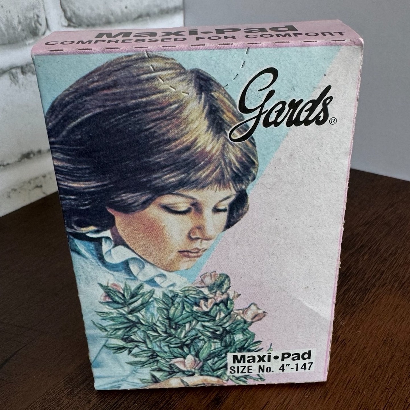 Vintage NOS 1980s Gards Vending Machine Maxi Pad in Original Packaging ...