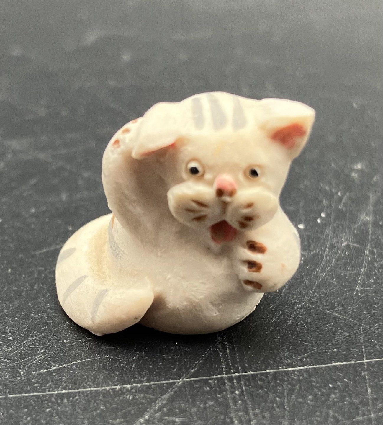 BIN - Vintage Miniature Standing Peter Fagan Cat 0.875” Scotland 1987