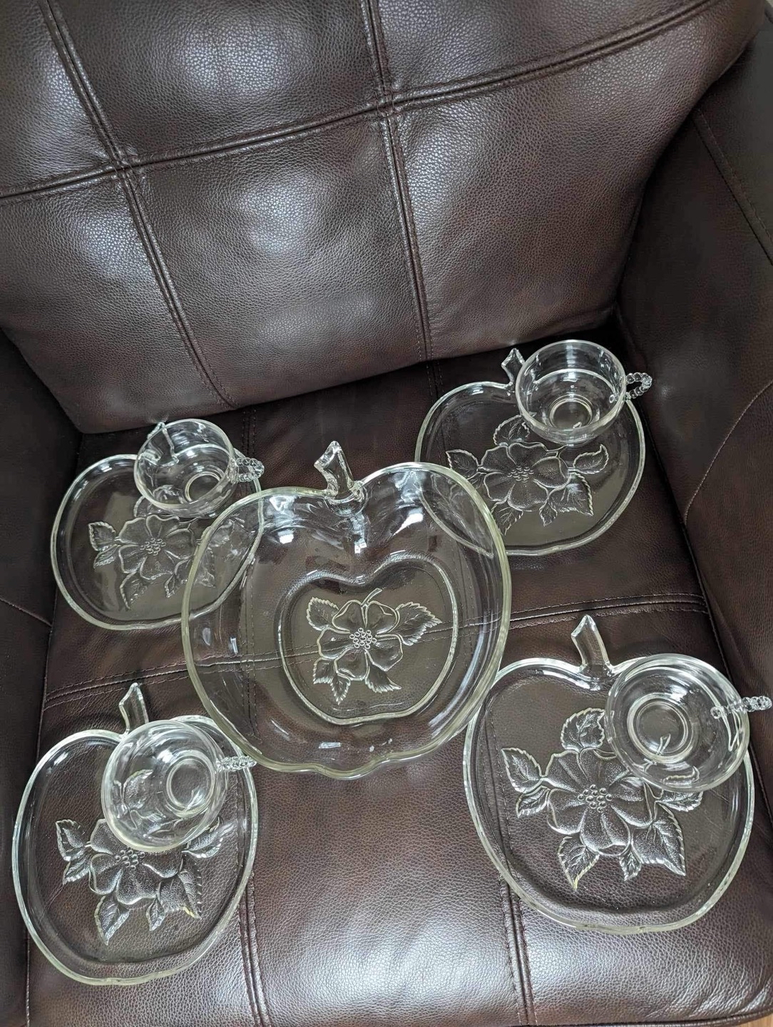 4 Vtg Hazel Atlas Apple Shaped Flower Glass Snack Plates w/ cups ...