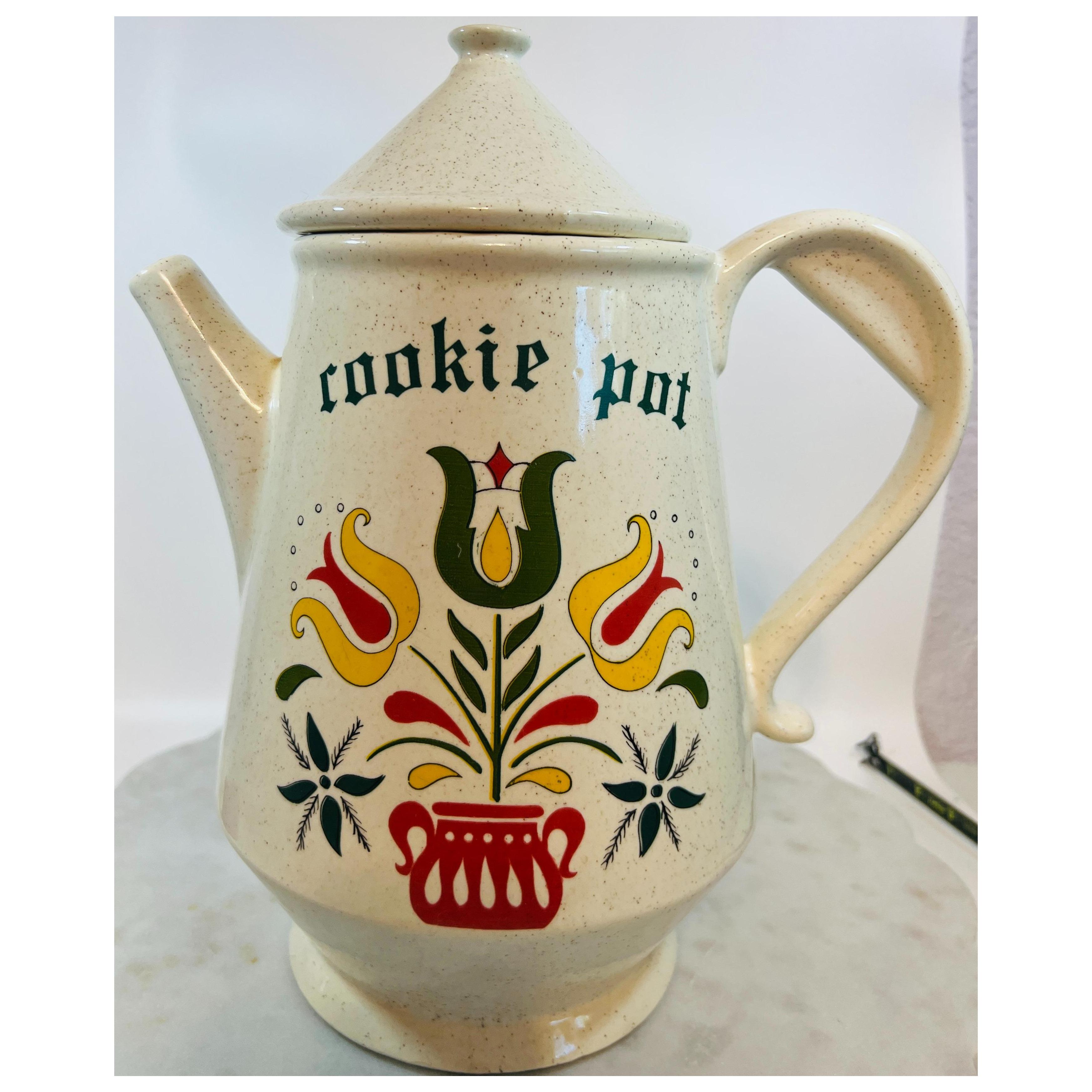 Vintage "Cookie Pot" Speckled Pennsylvania Dutch Tulip Cookie Jar Canister