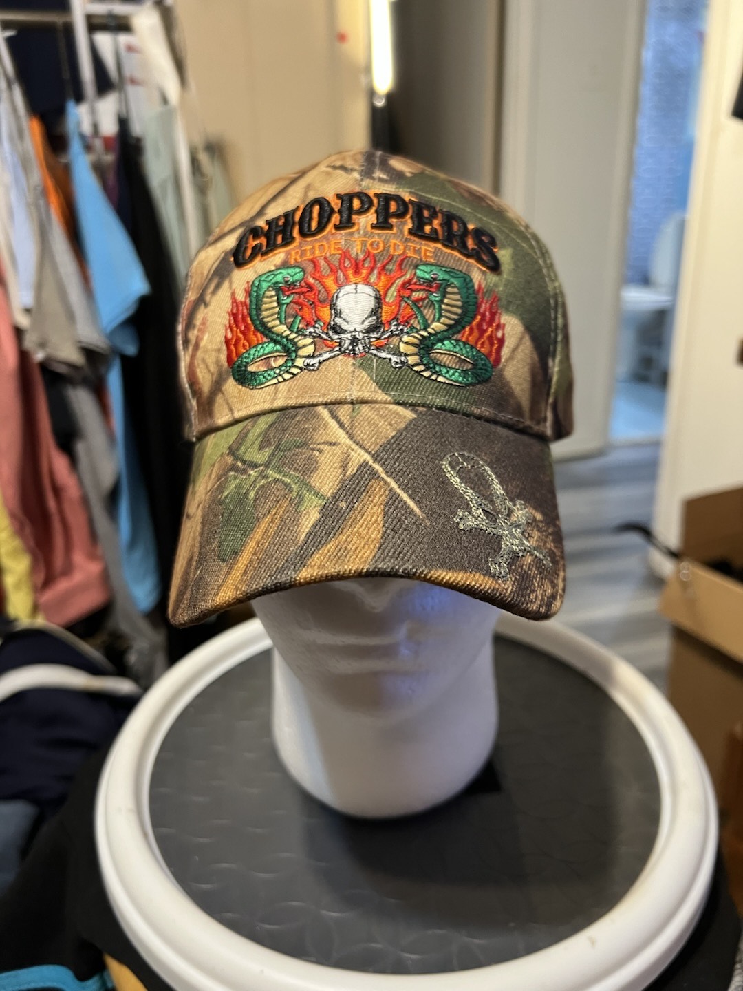 Choppers Skull And Cobra’s Hat