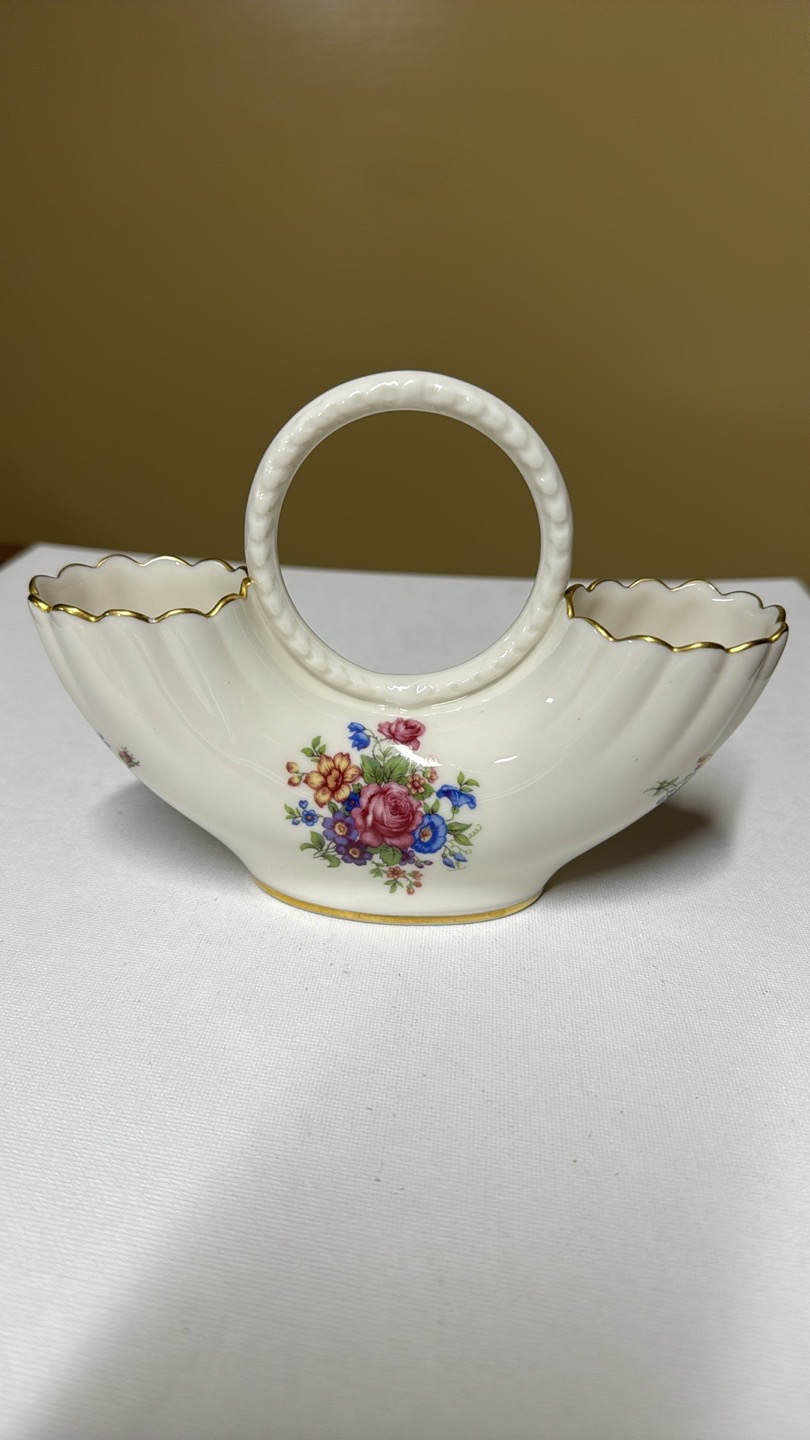 "LENOX ROSE" PATTERN J300 w/GOLD TRIM DOUBLE WEDDING VASE 5.5” TALL
