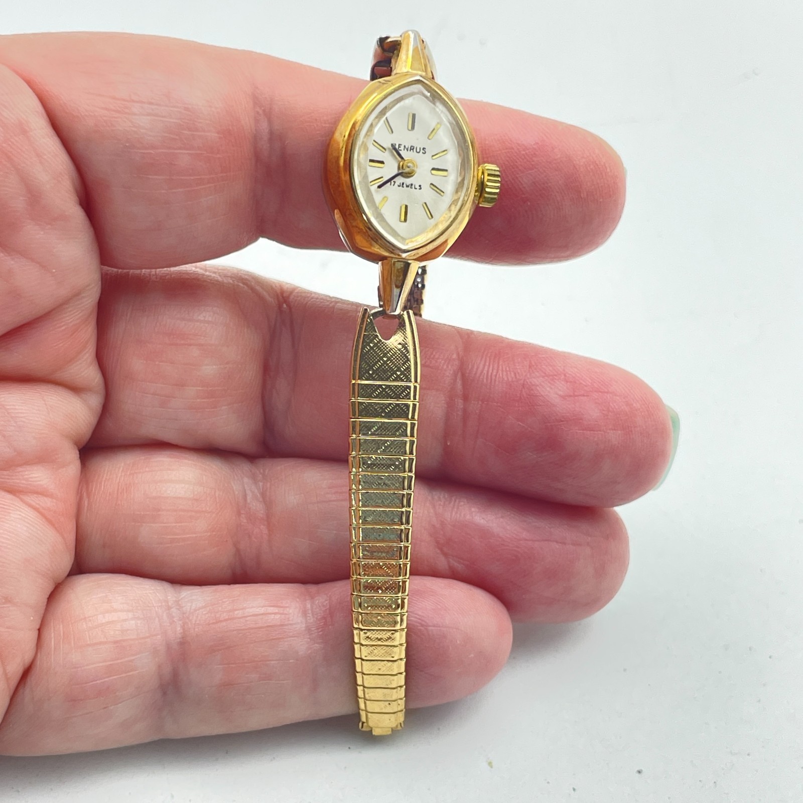 Vintage BENRUS Ladies Watch Gold Tone Oval Case Stretch Band 17 Jewels ...