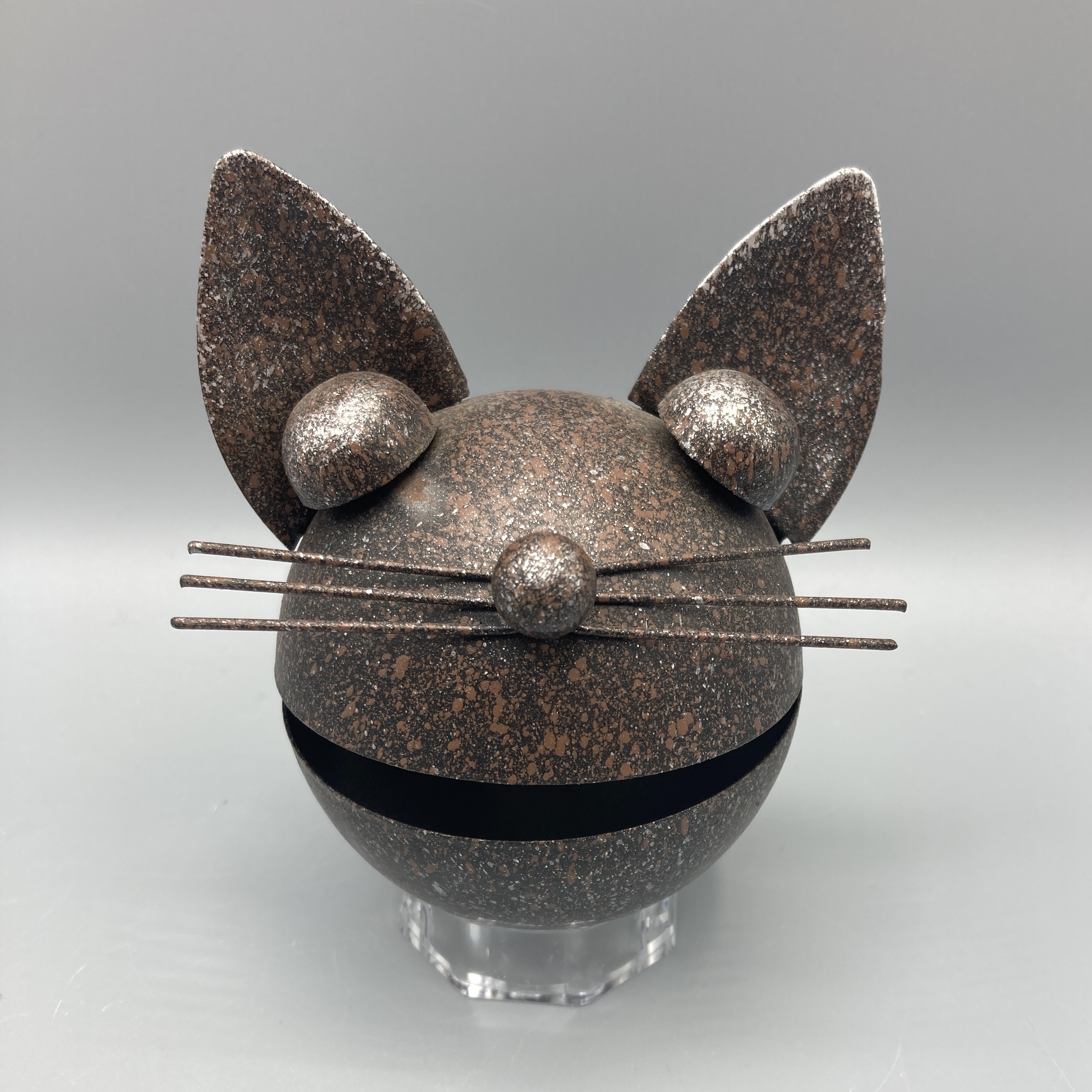 Derpy Metal Cat Face Figurine Art with Plastic Stand