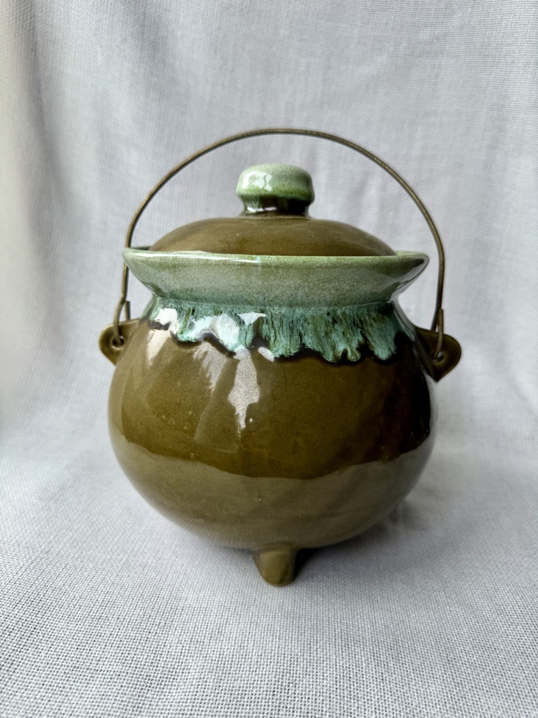 Vintage Hull Pottery Green Drip Glaze Bean Pot