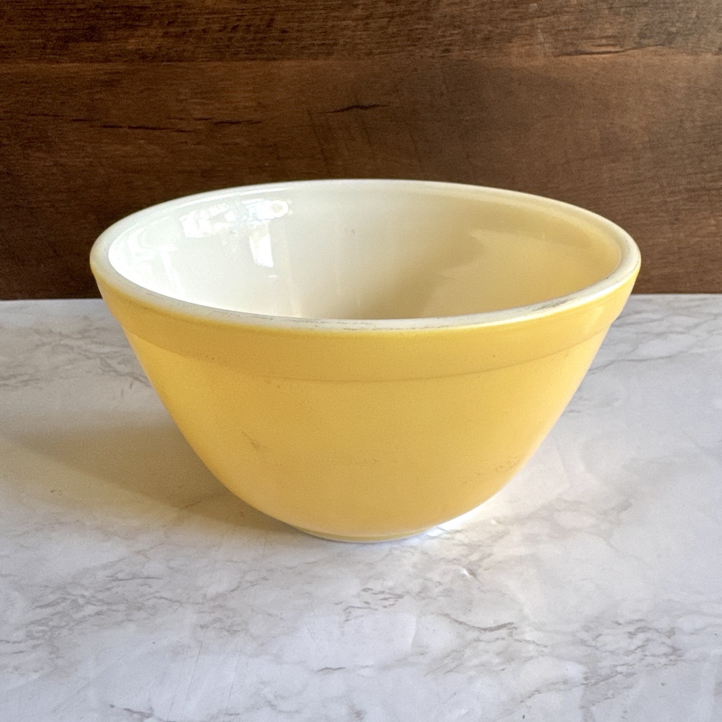 Vintage Pale Yellow Pyrex Mixing Bowl 1.5 Pint #401